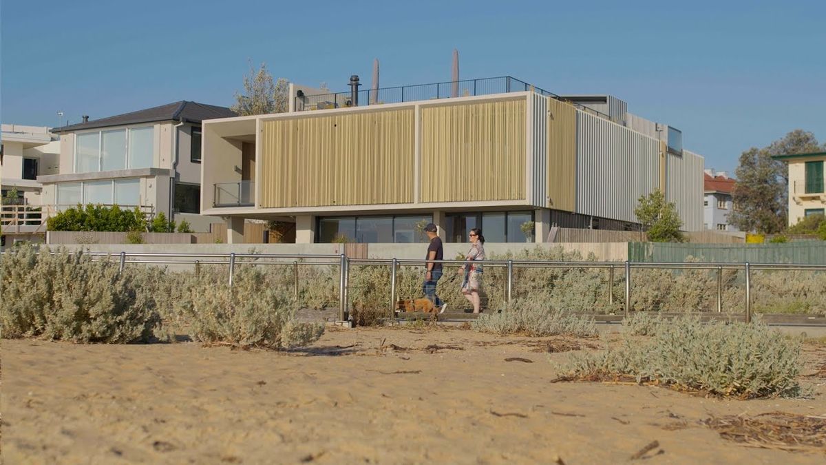 Motorised Vertical Bi-Fold Screens | Shade Factor | ArchiPro AU