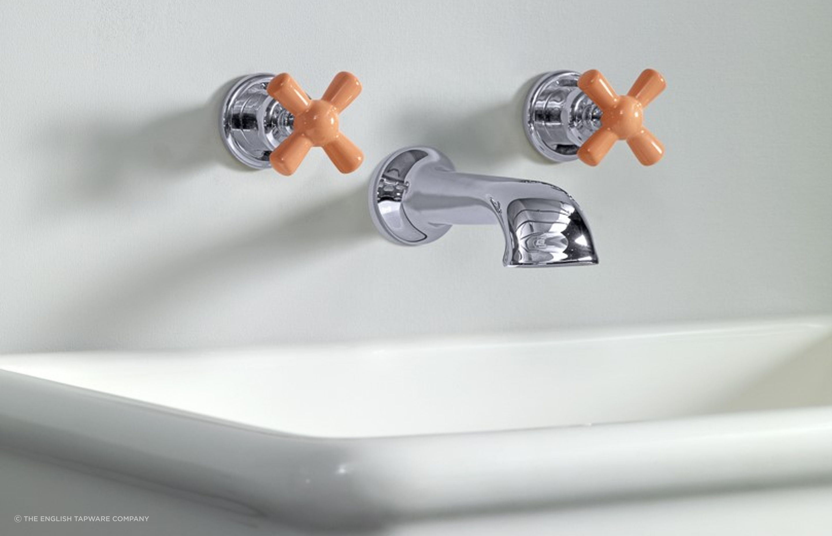 9 Stunning Colours, Materials and Finishes for Bathroom Taps