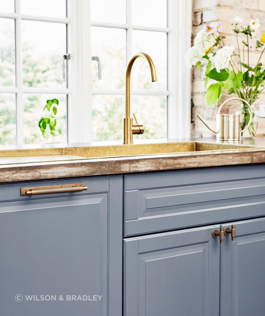 The art of choosing kitchen cabinet hardware for your kitchen style