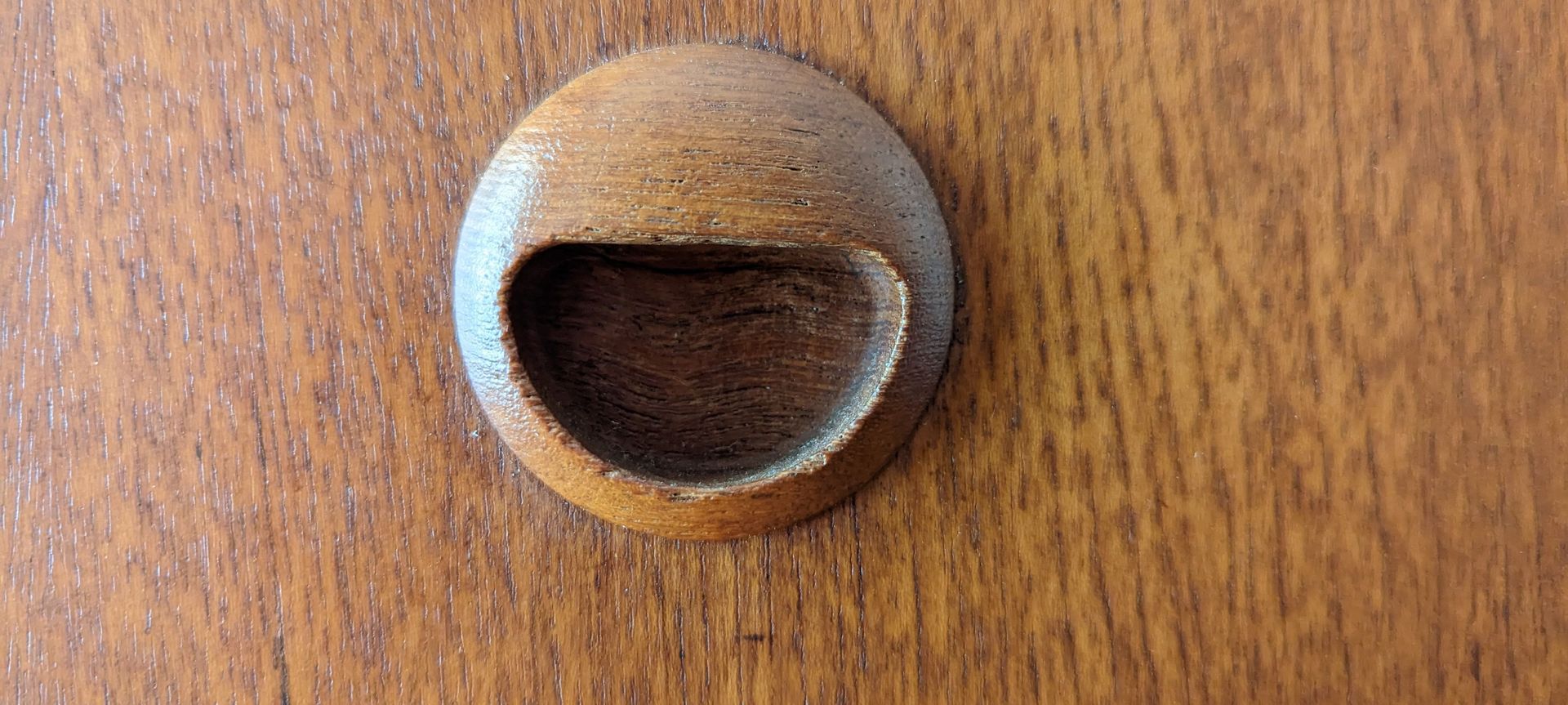 Making an inset pull with Auburn Woodturning