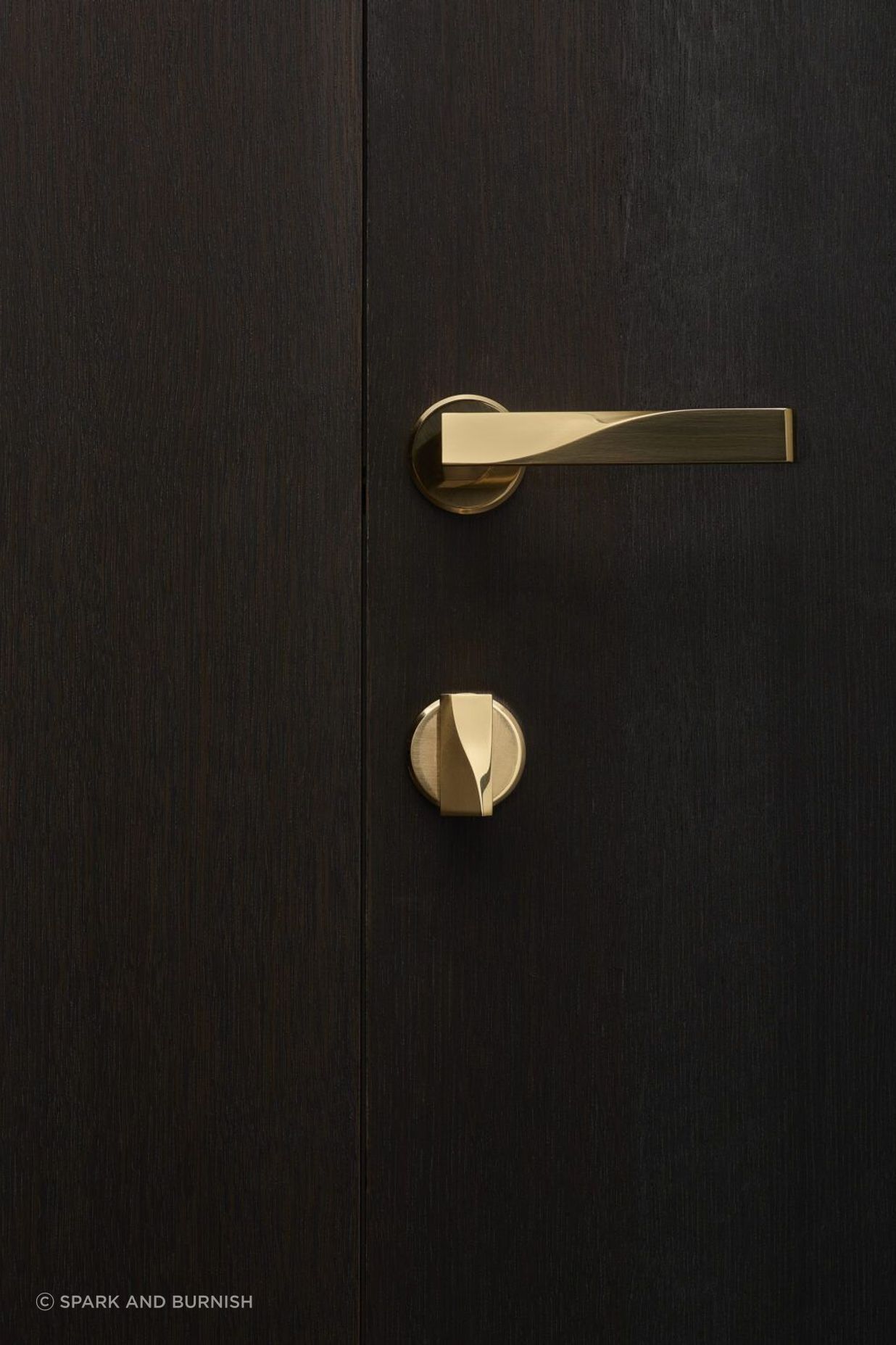 Statement hardware: how to give doors an elegant touch