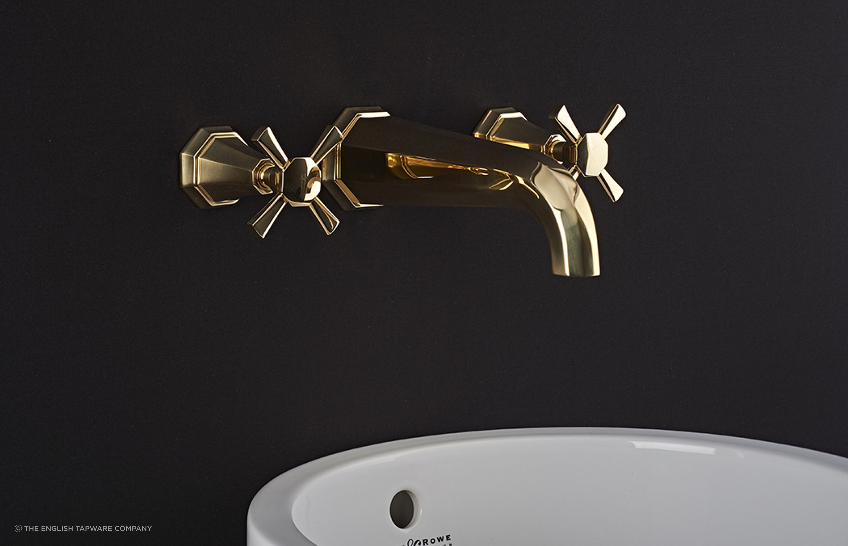 9 Stunning Colours, Materials and Finishes for Bathroom Taps
