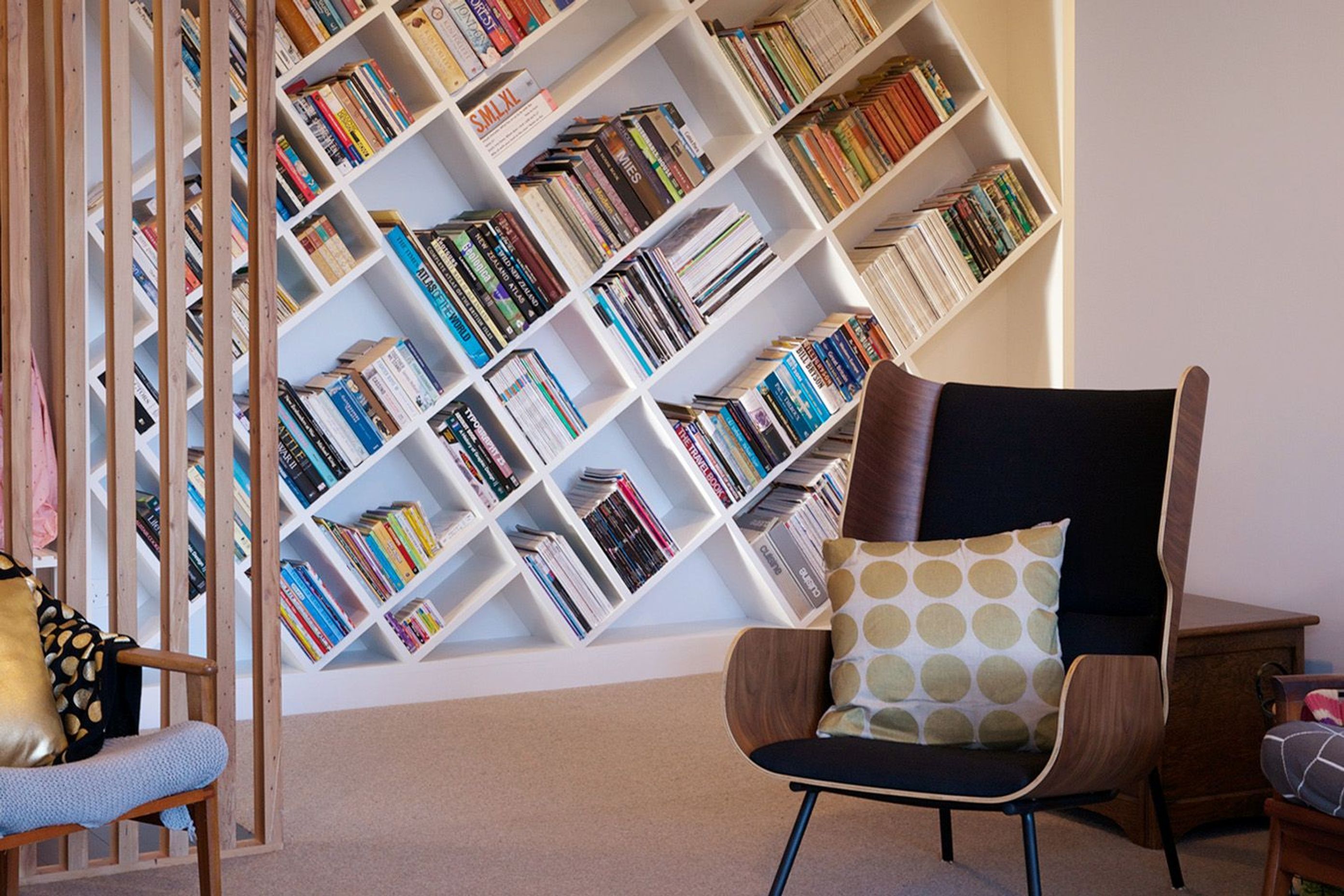How to make a bookcase look good: 11 great styling tips