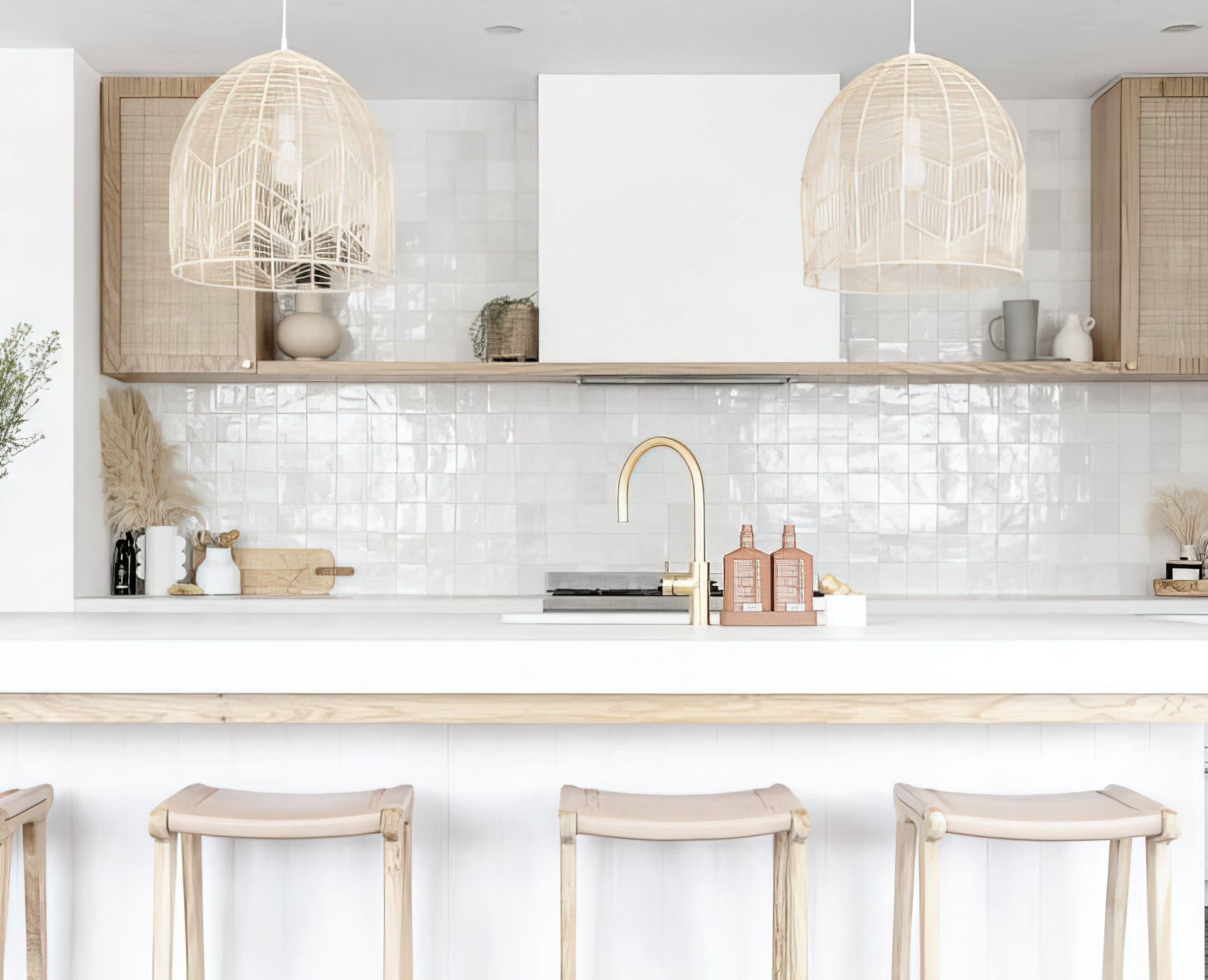 white tiled splashback