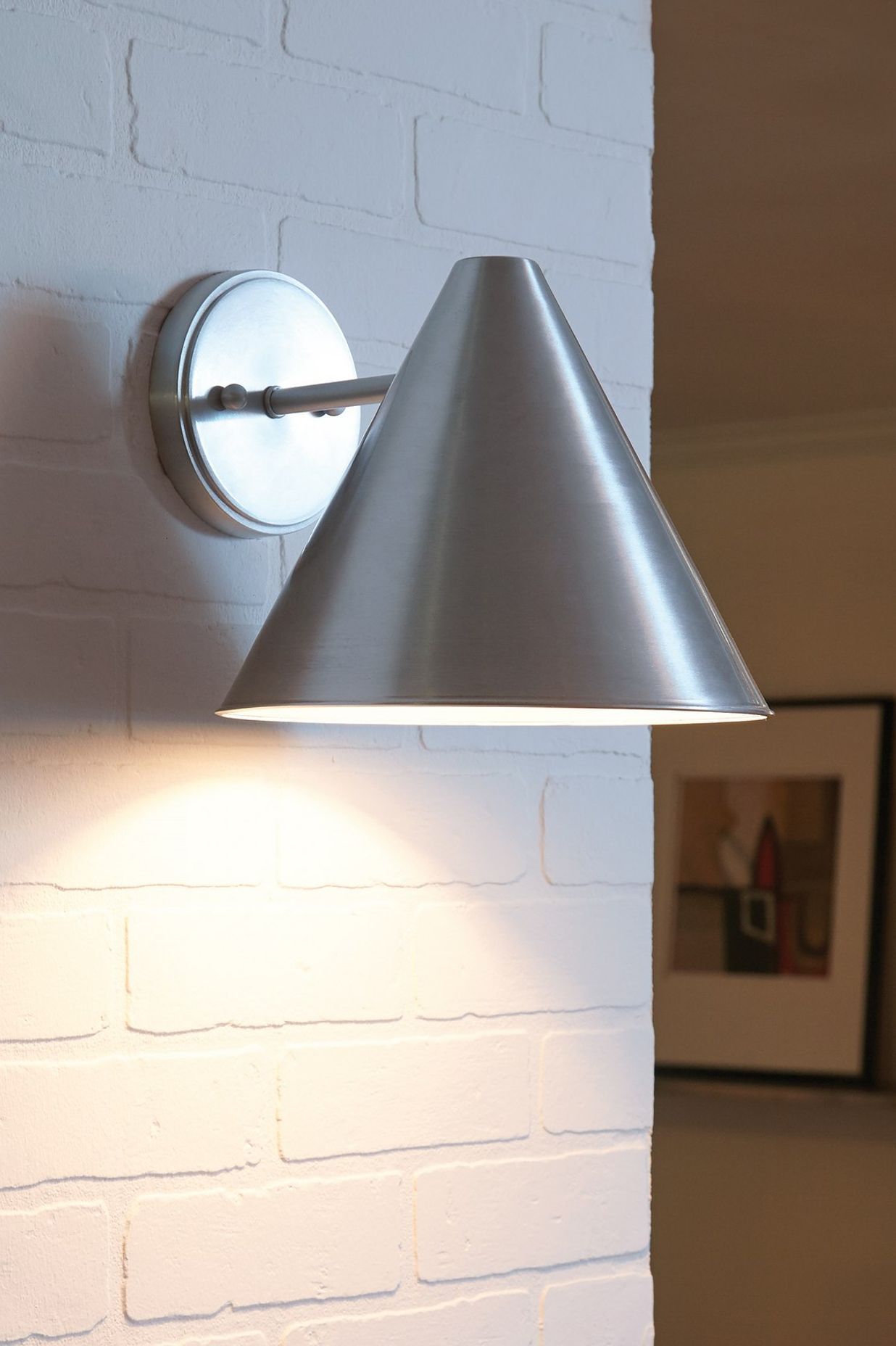 8 Popular Types of Wall Lights