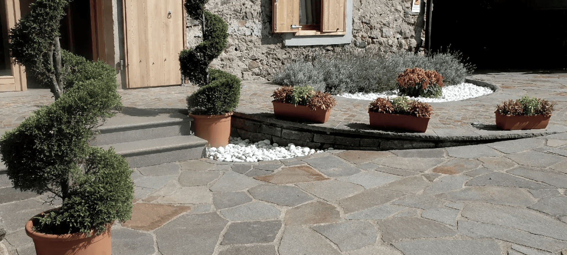 Porphyry Stone: Paving Tradition that Lasts Centuries