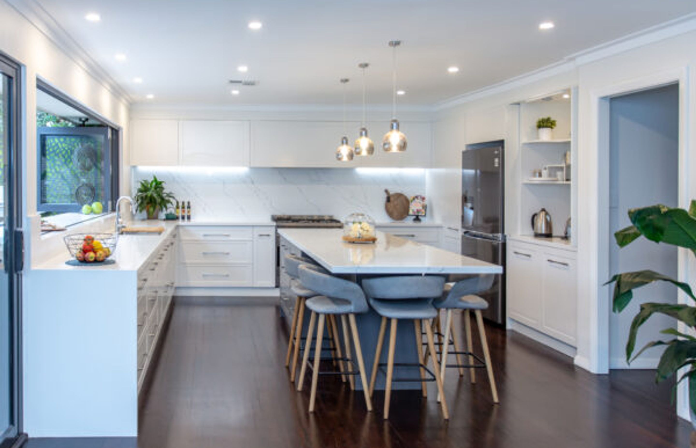 The U-Shaped Kitchen – The Pros And Cons