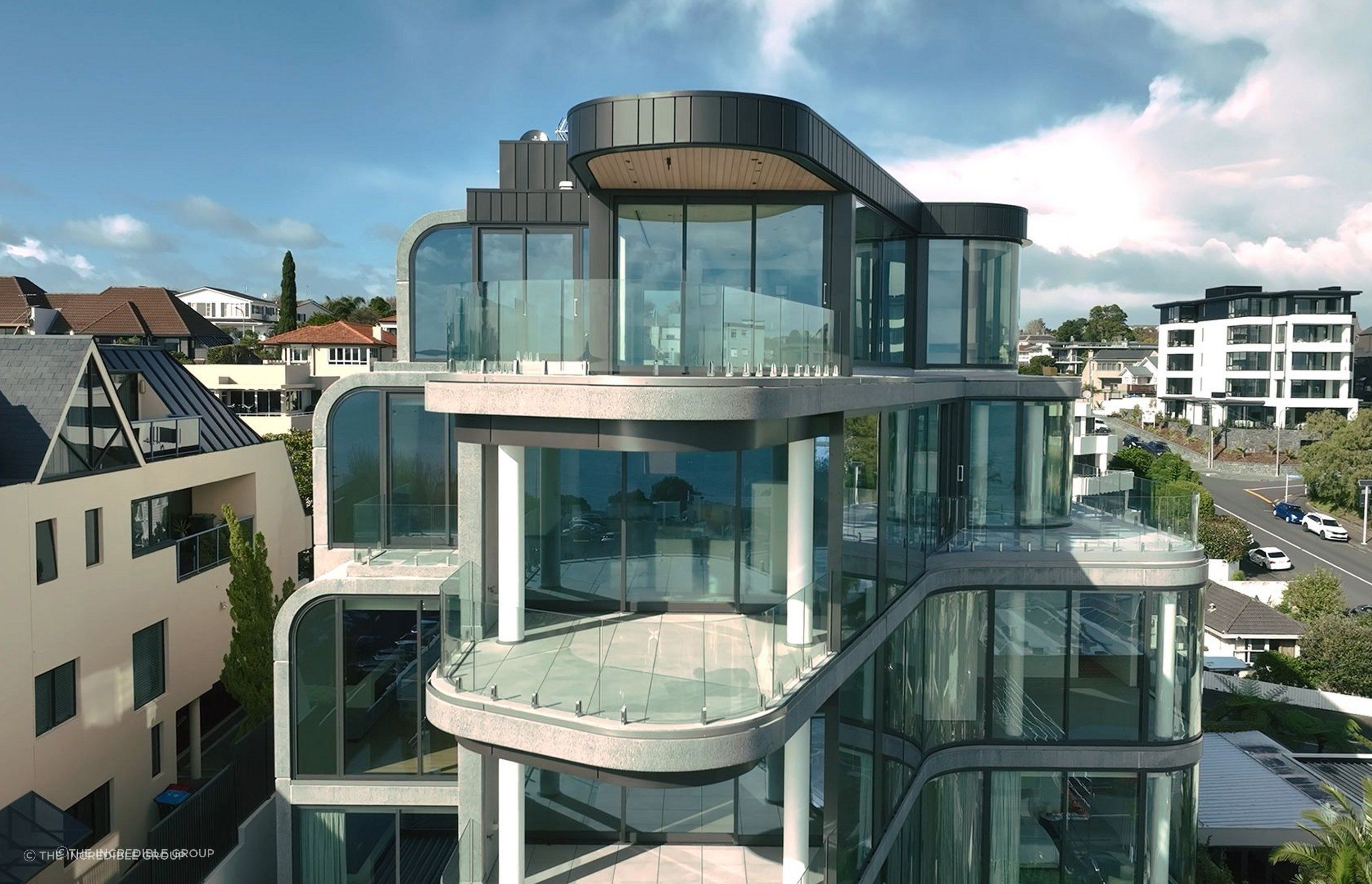 The Auckland apartments using curved glass to exude modern luxury ...