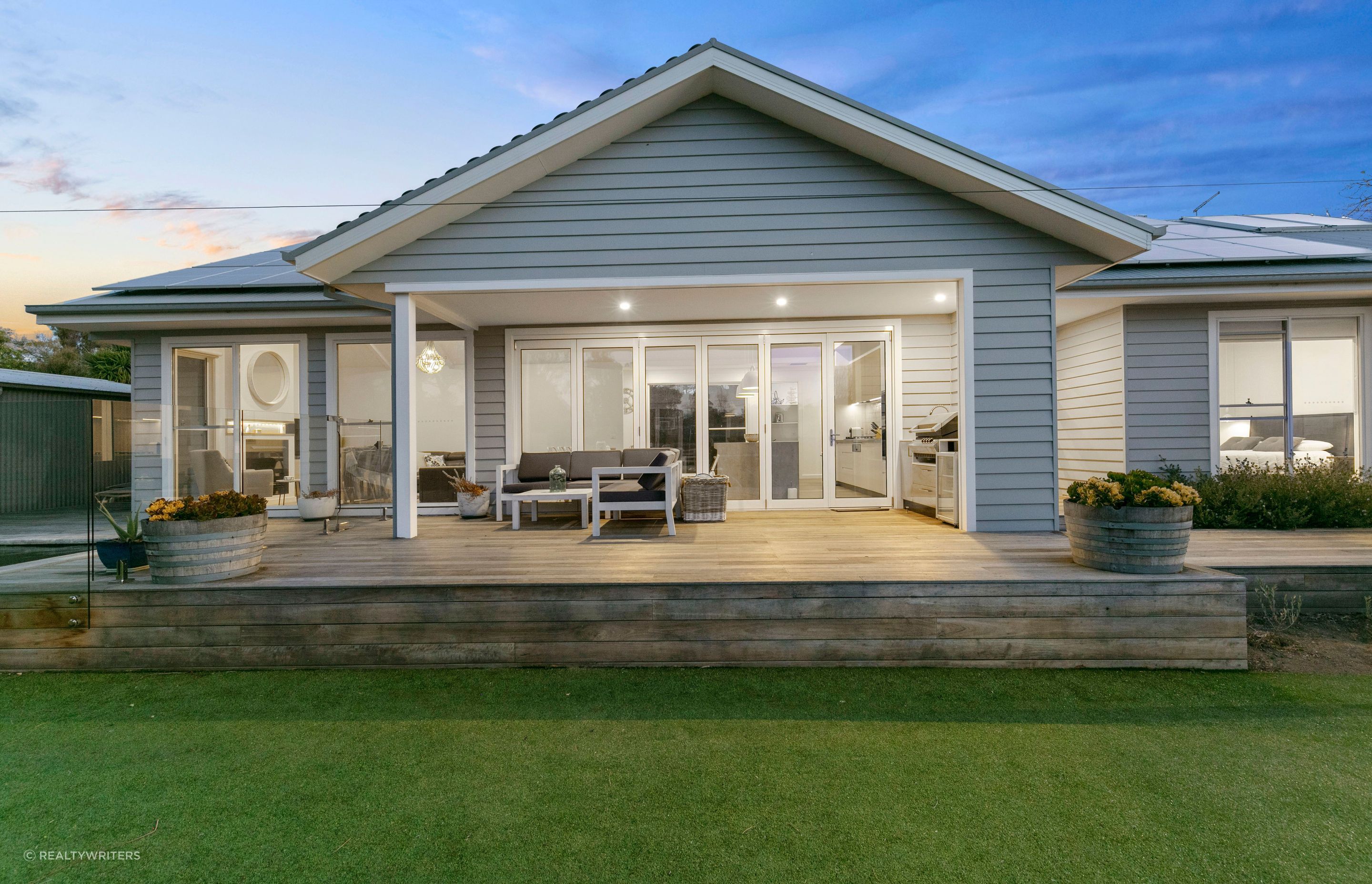 Flinders Beachouse by Venn Constructions | ArchiPro AU