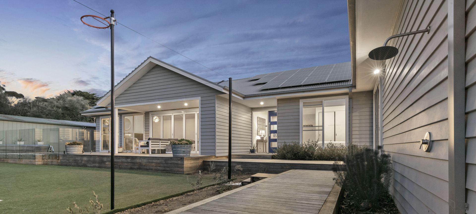 Flinders Beachouse by Venn Constructions | ArchiPro AU