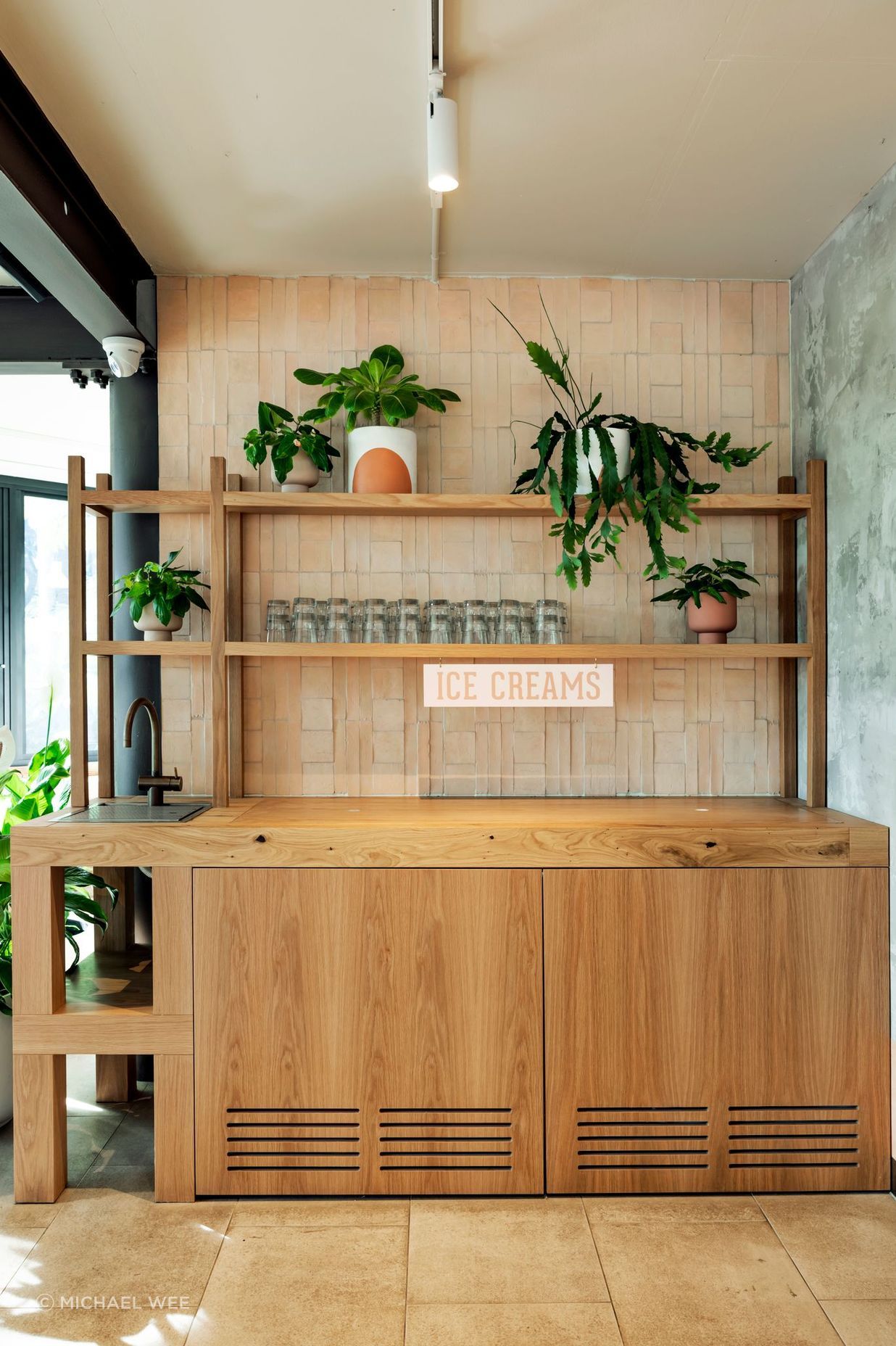Farm Cove Eatery by FiveFootOne | ArchiPro AU