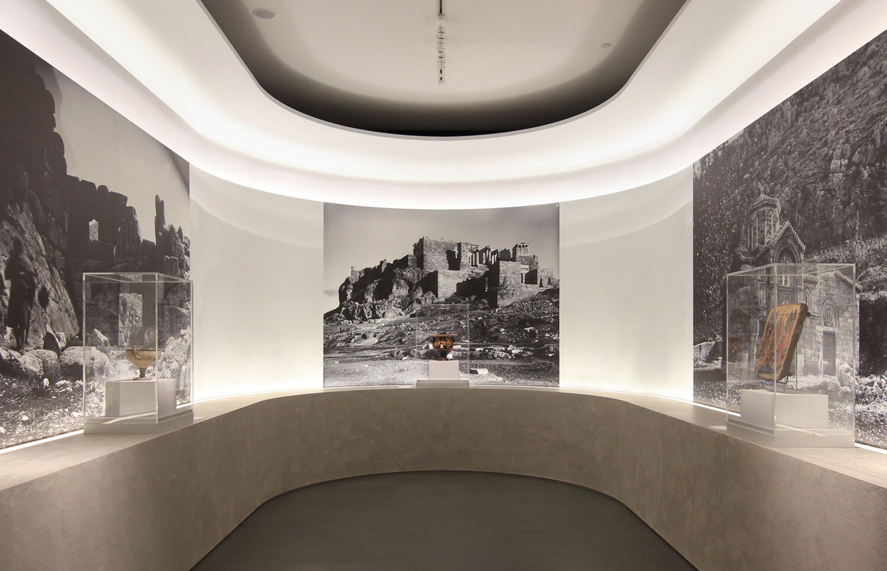 The Nicholson Galleries, Chau Chak Wing Museum at The University of ...