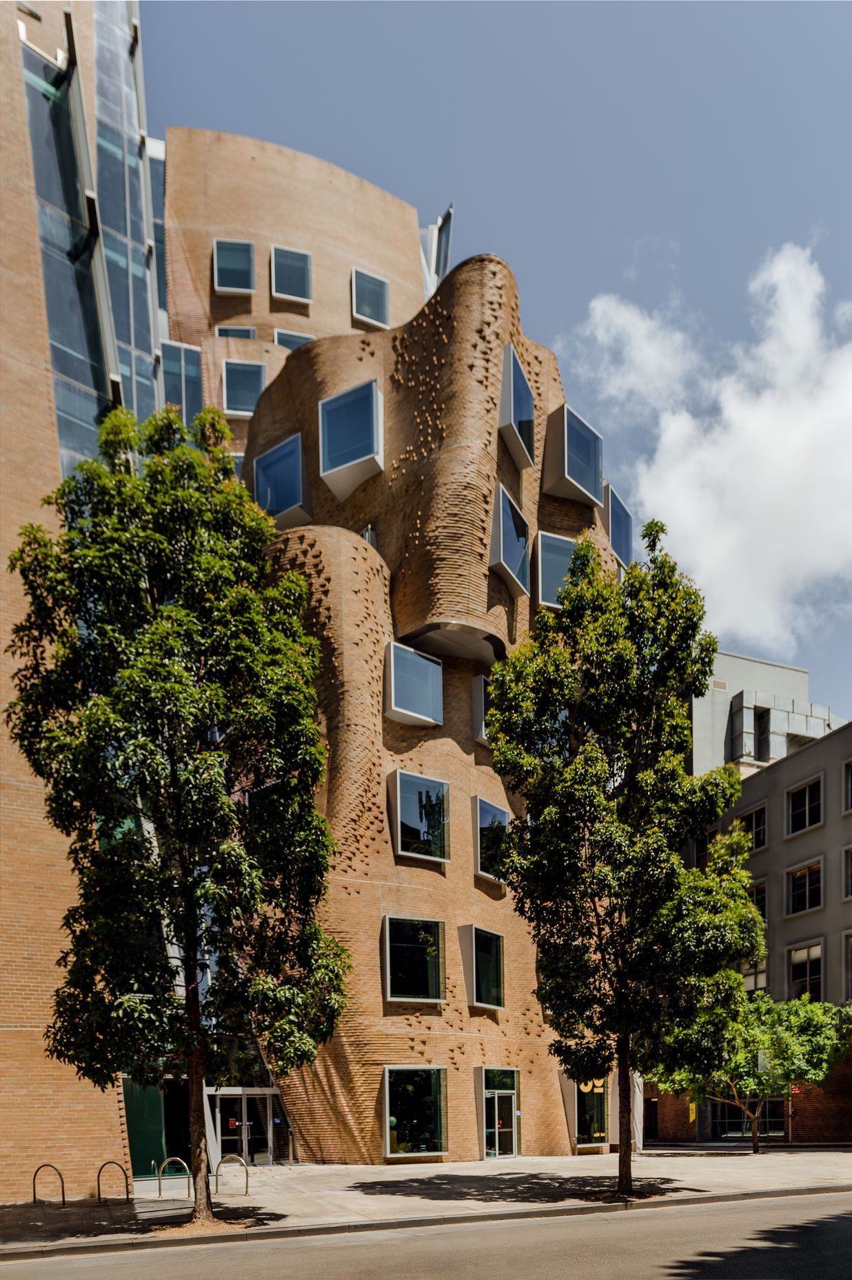 Dr Chau Chak Wing Building by Frank Ghery by Light & Lines | ArchiPro AU