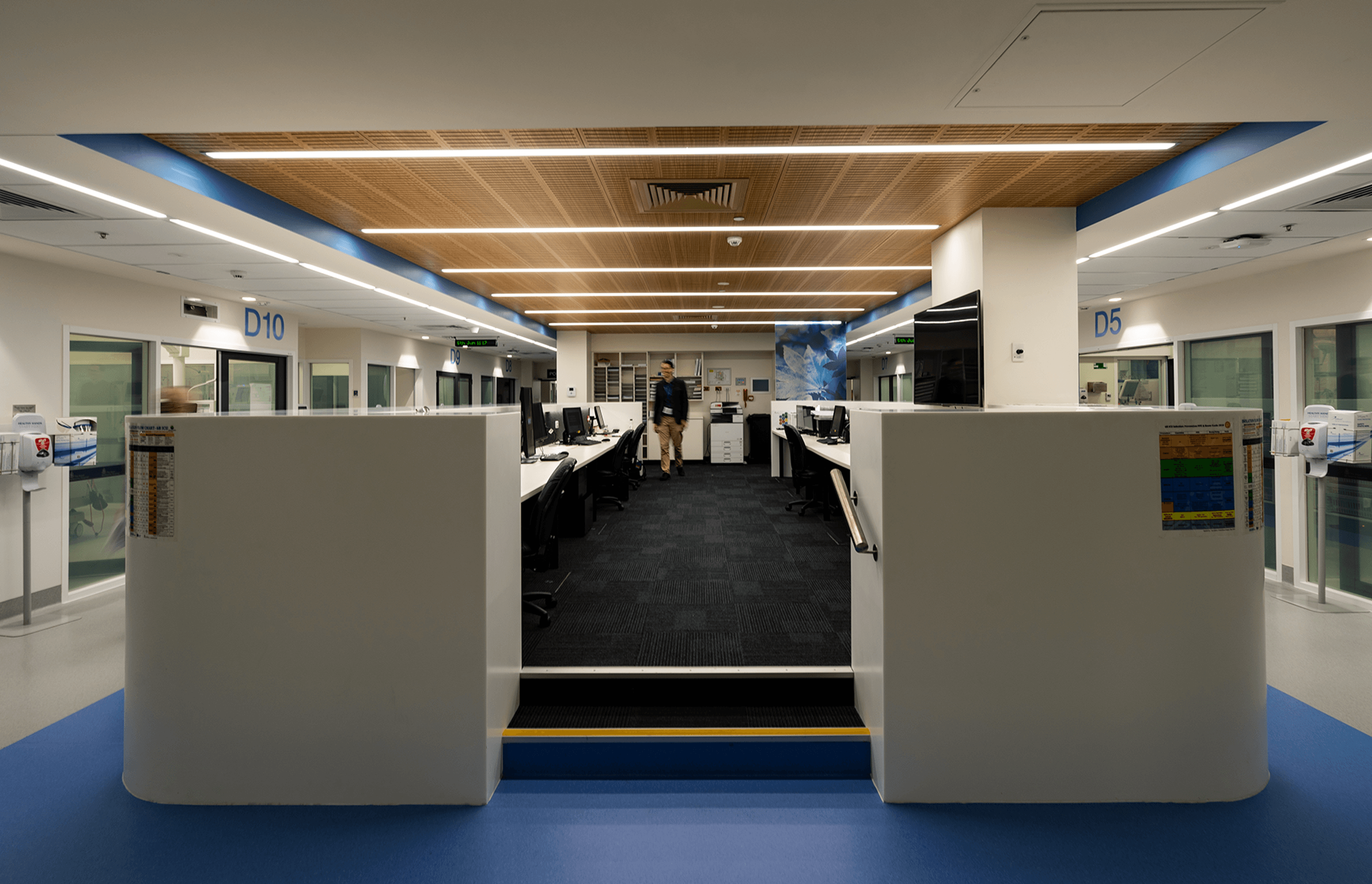 Royal Melbourne Hospital Infrastructure Works by ClarkeHopkinsClarke ...