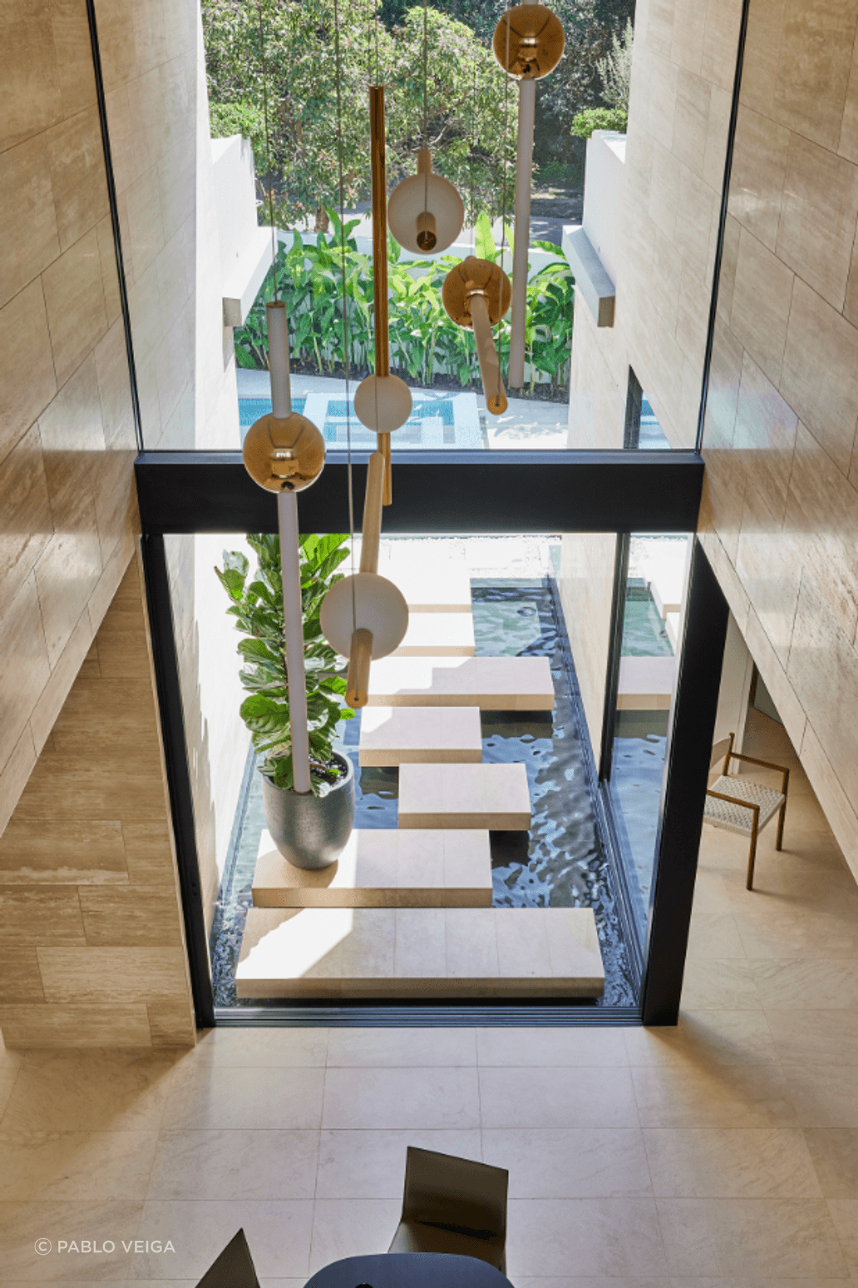 Clontarf House: A Coastal Sanctuary of Design and Functionality by ...