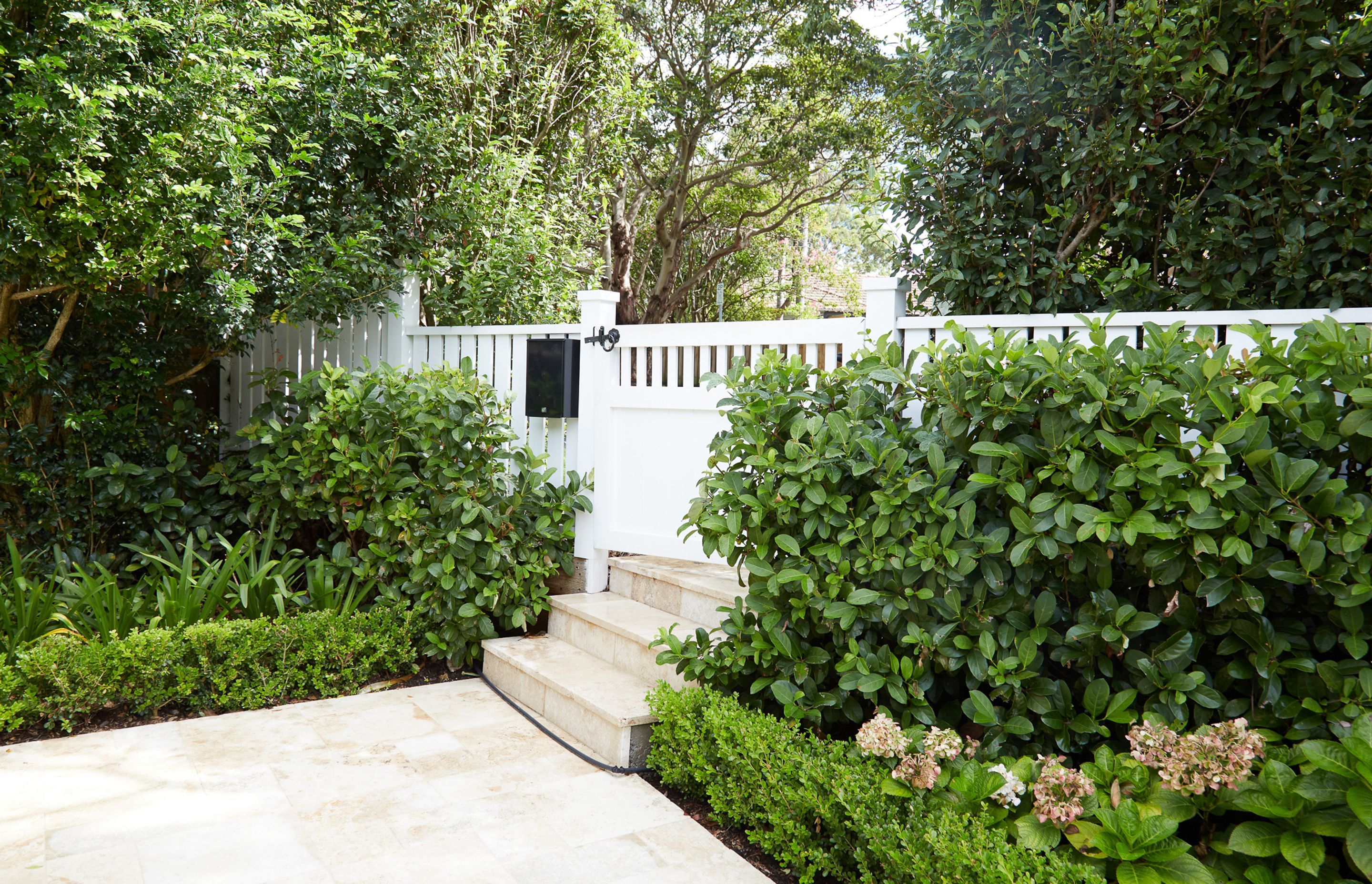 Hamptons Luxe Californian Bungalow by MILEHAM - Architect & Custom Home Builder | ArchiPro AU