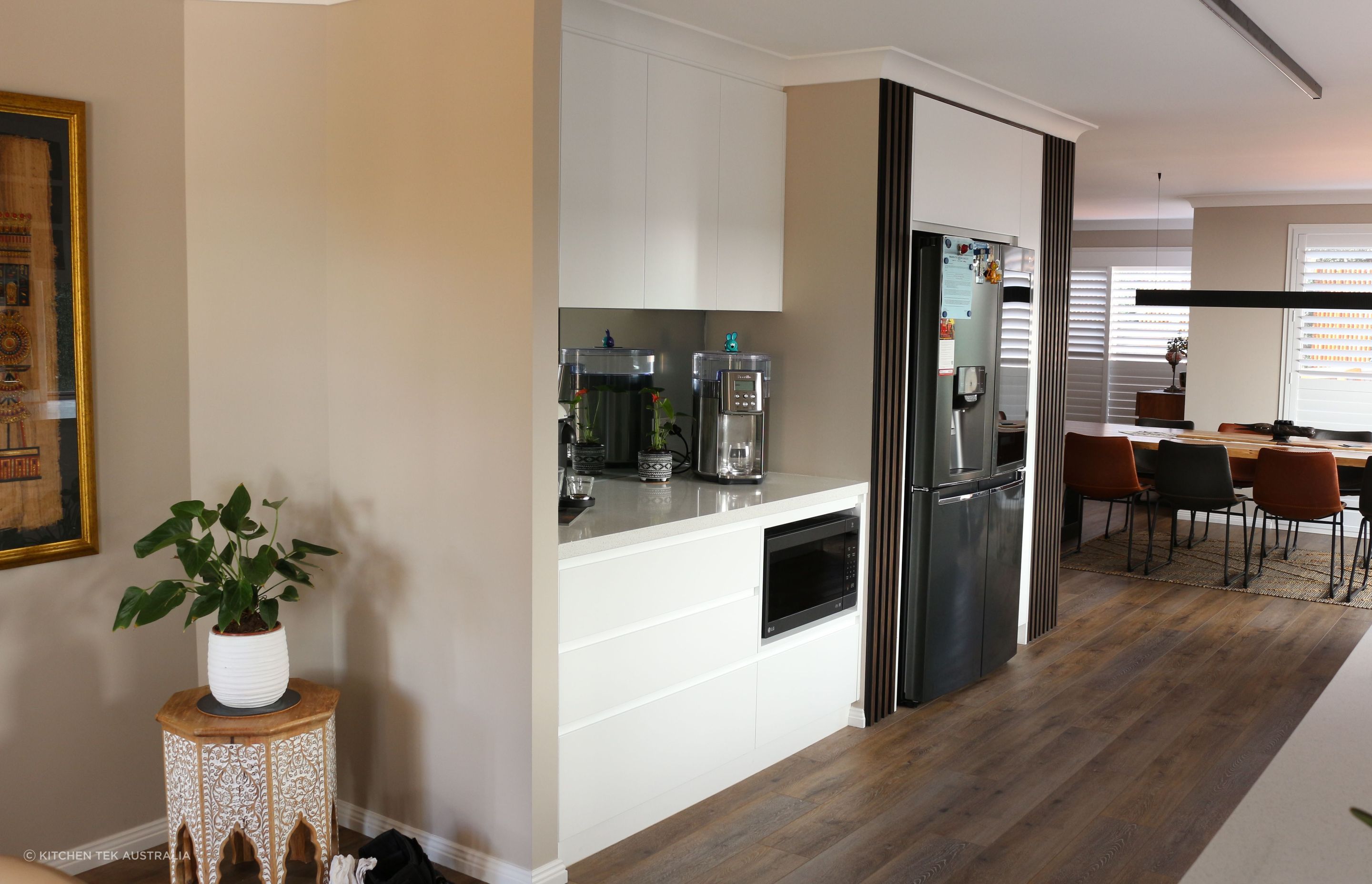 Modern Kitchen with 3d wall Panels by Kitchen Tek Australia | ArchiPro AU