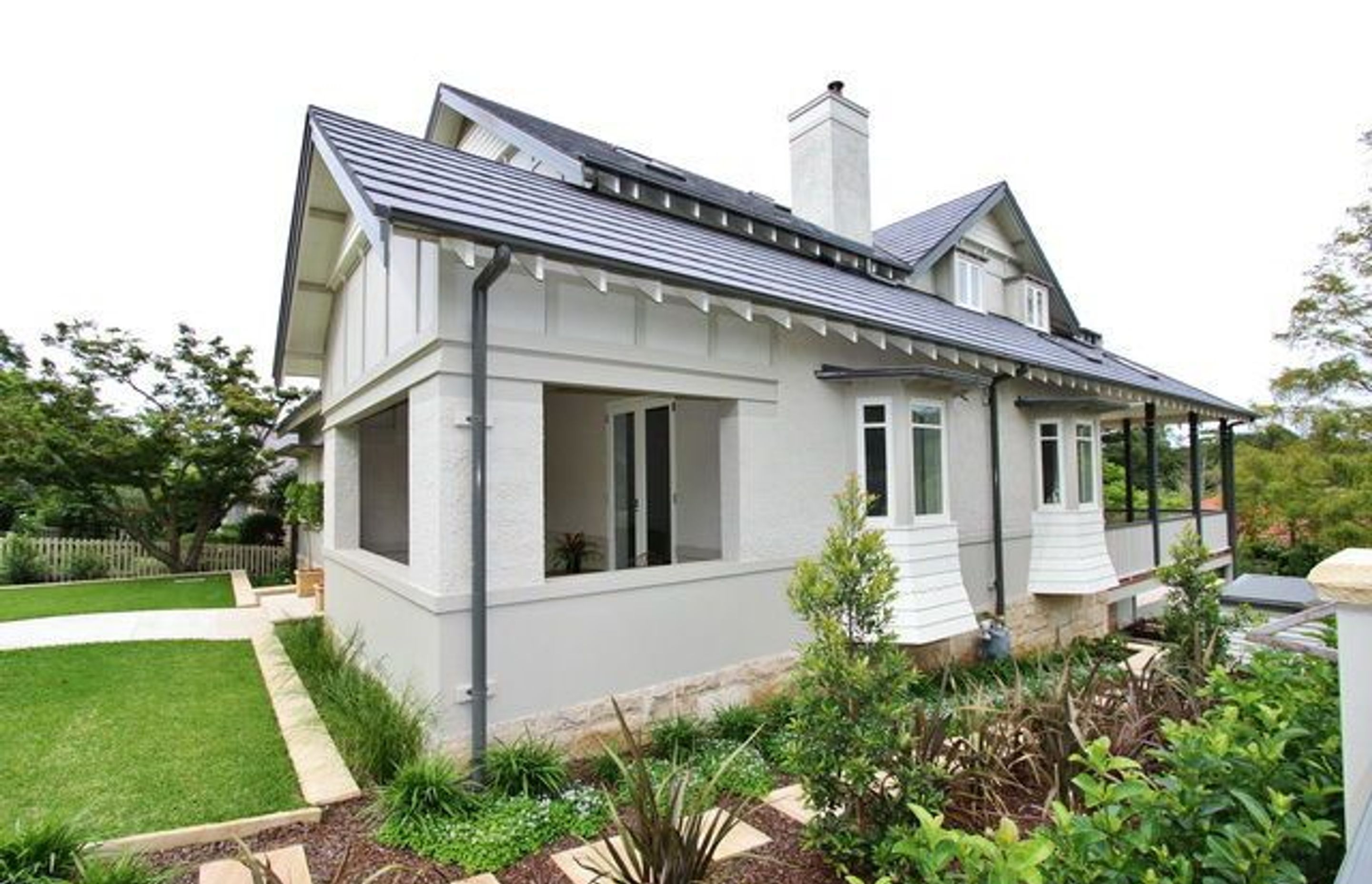 Award Winning Family Home in Lindfield by NEXGEN Constructions ...