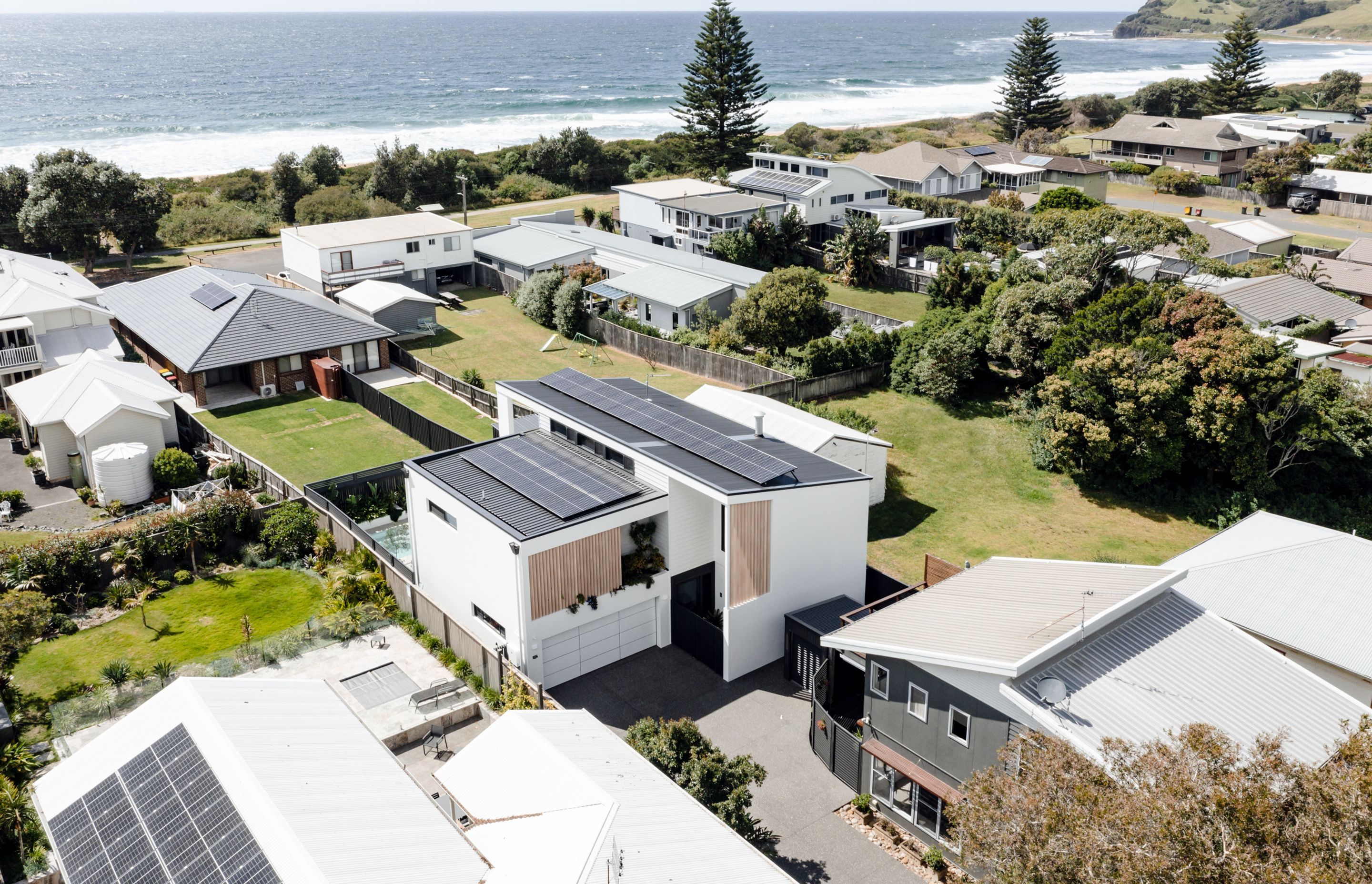 Werri Beach - QBC Constructions & Kibbin Design by Light & Lines ...