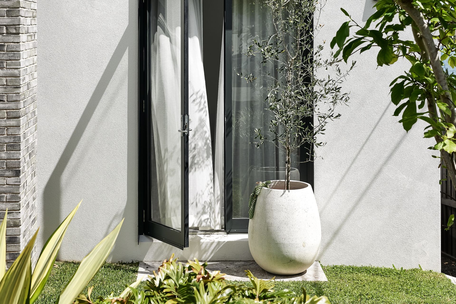 HOUSE.2046.SAS by Robert Parisi Architecture + Design | ArchiPro AU