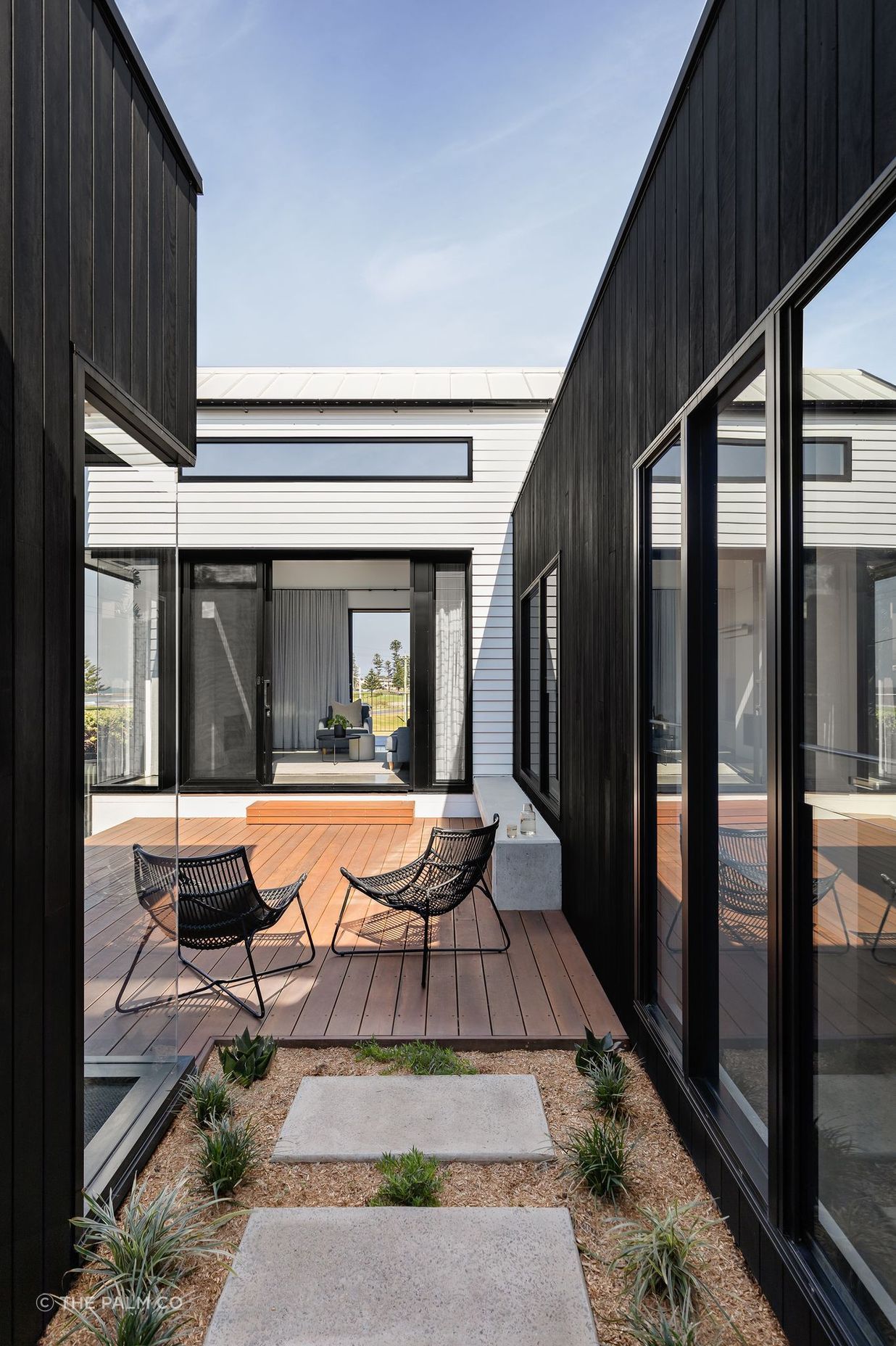 Beach St by Alex Urena Design Studio | ArchiPro AU