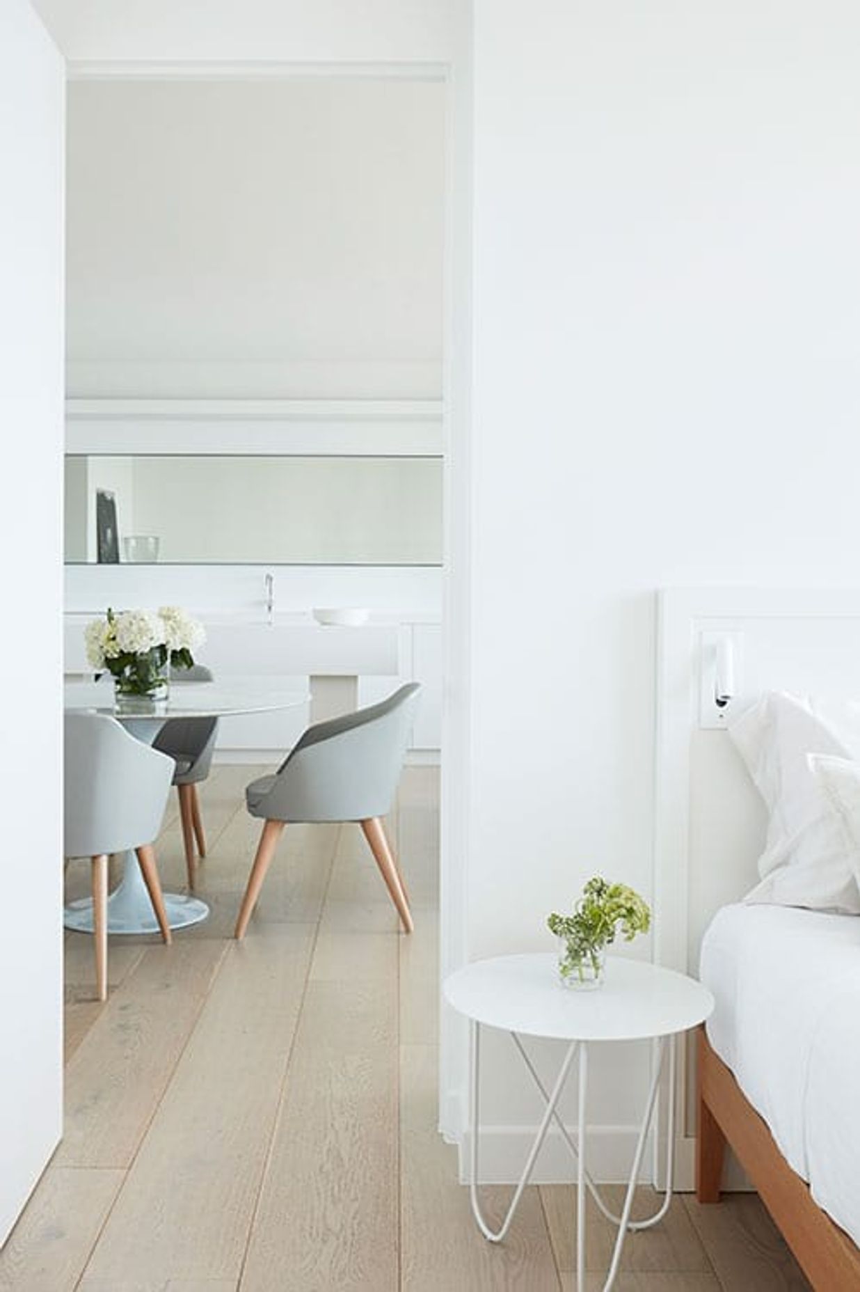 Elizabeth Bay Apartment by Grosser Constructions | ArchiPro AU