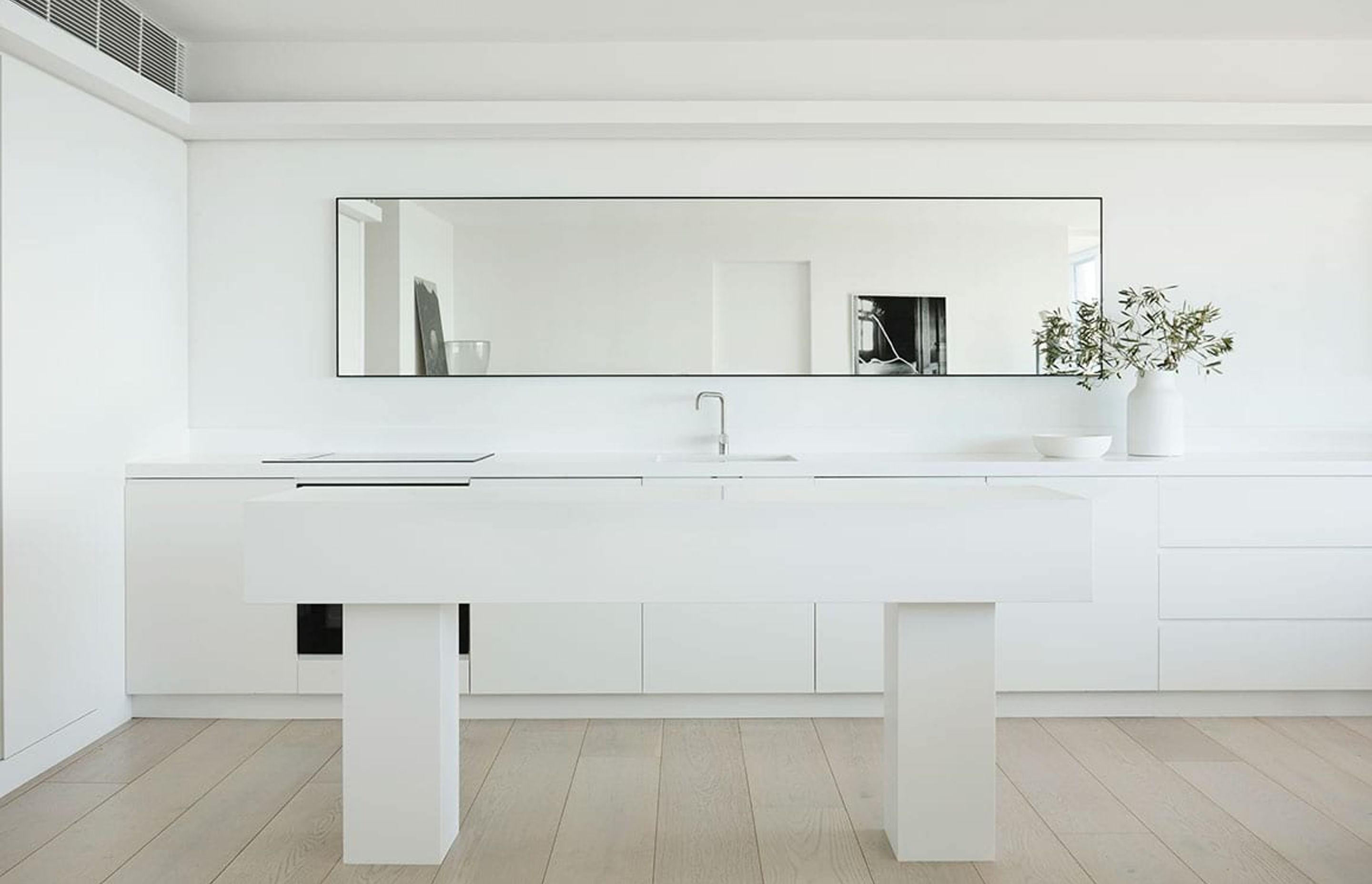 Elizabeth Bay Apartment by Grosser Constructions | ArchiPro AU