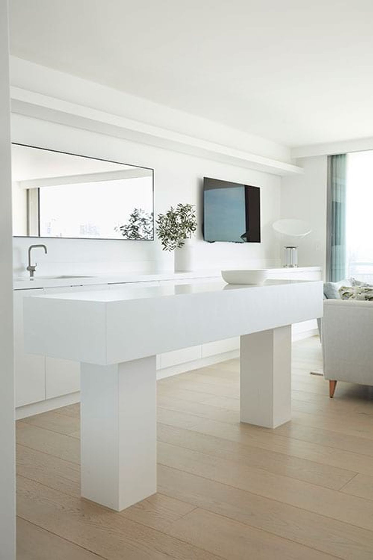 Elizabeth Bay Apartment by Grosser Constructions | ArchiPro AU