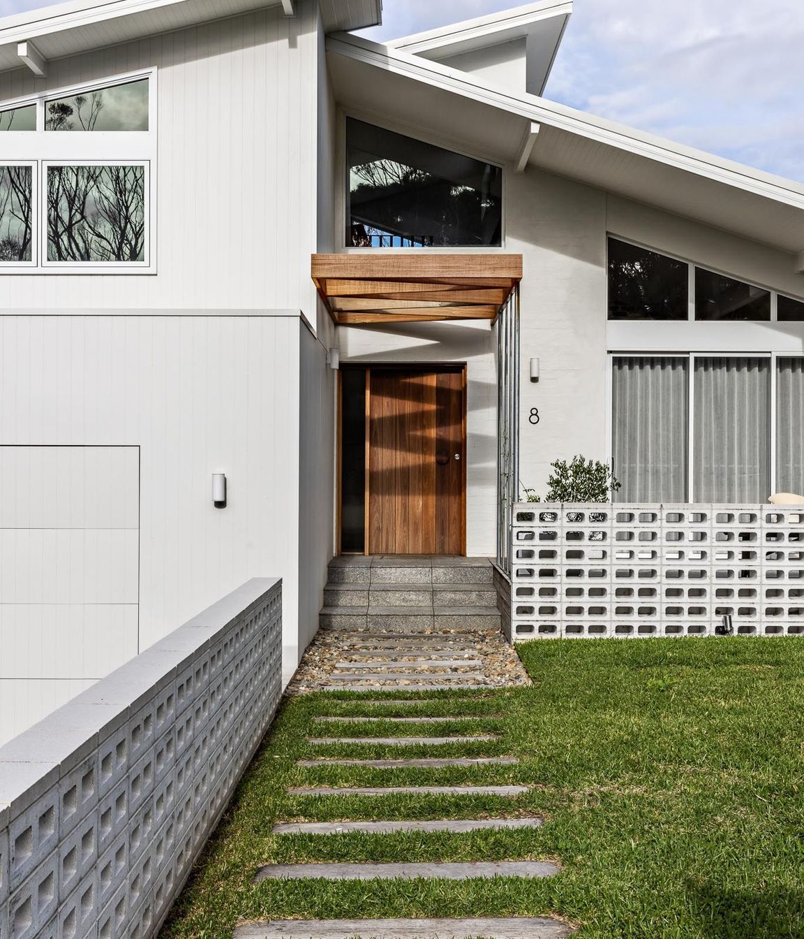 Mollymook Beach House by JOST Architects | ArchiPro AU