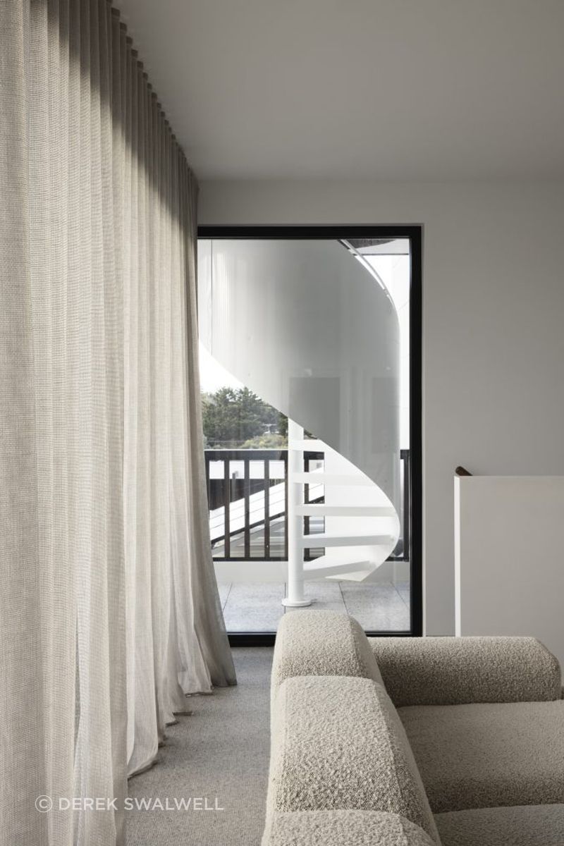 Sorrento Beach House by JOST Architects | ArchiPro AU