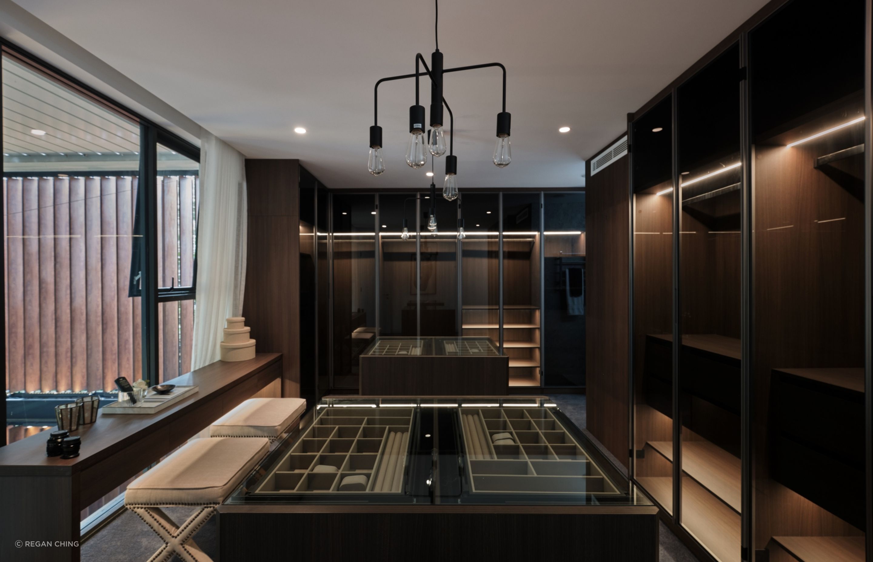 Box Up The Hill by Inco Studio | ArchiPro AU