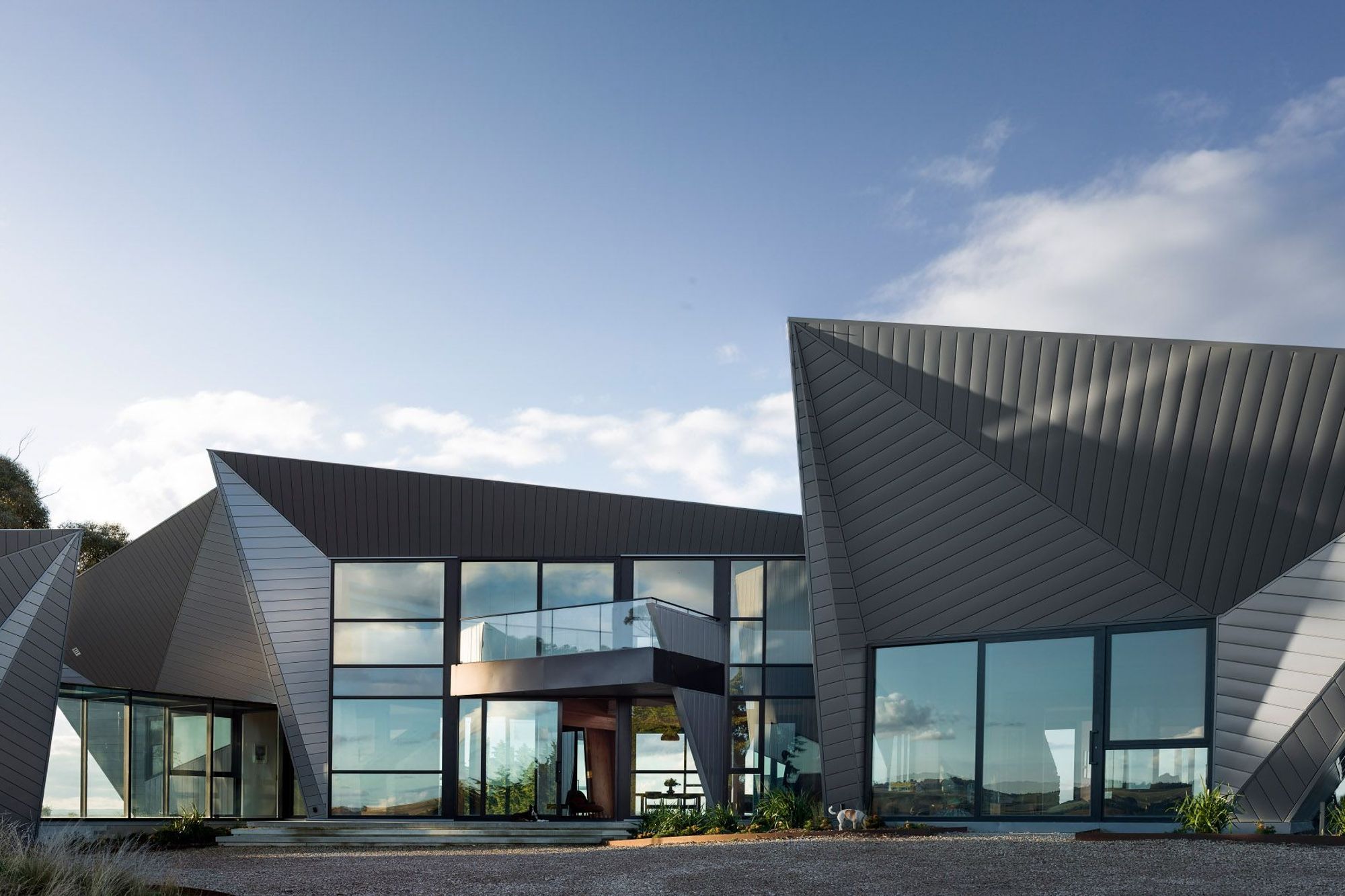 Royd Clan’s Autonomous House by level architekture>konstrukt | ArchiPro AU