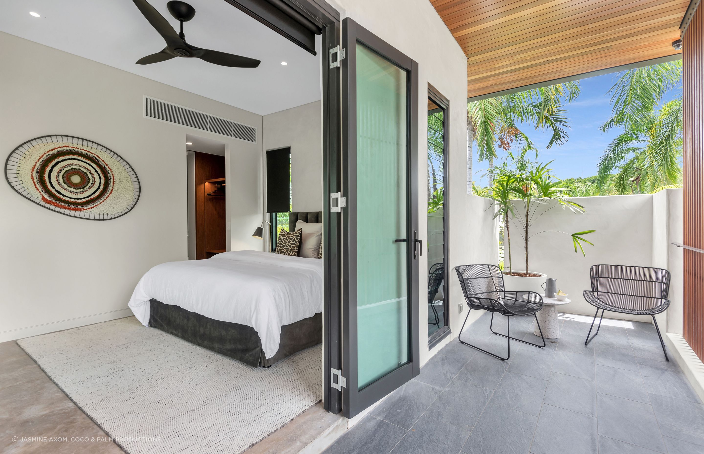 Beachfront Mirage by Architectural Window Systems | ArchiPro AU