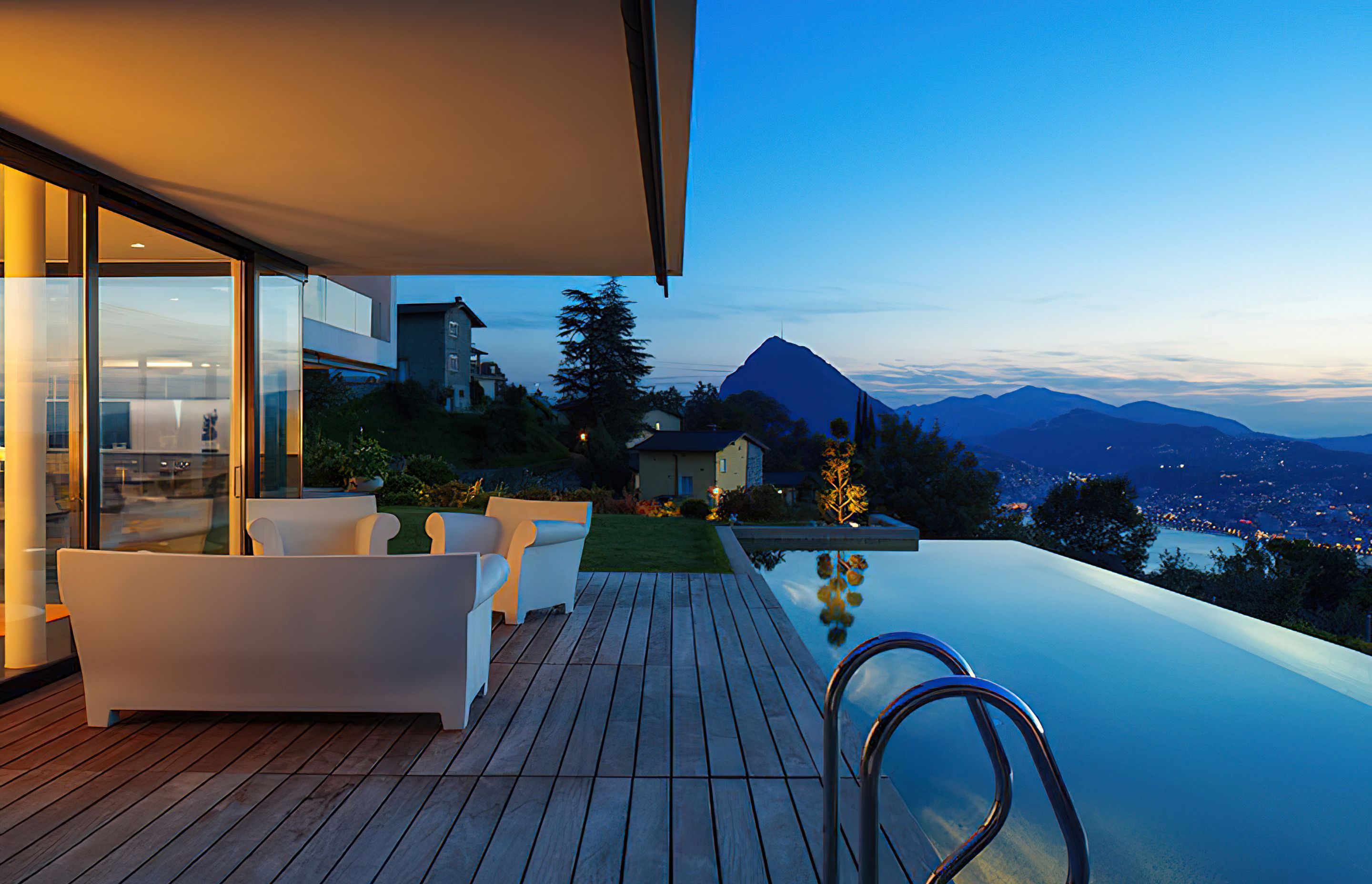 St Lucia Sunsets by Sky Architect Studio | ArchiPro AU