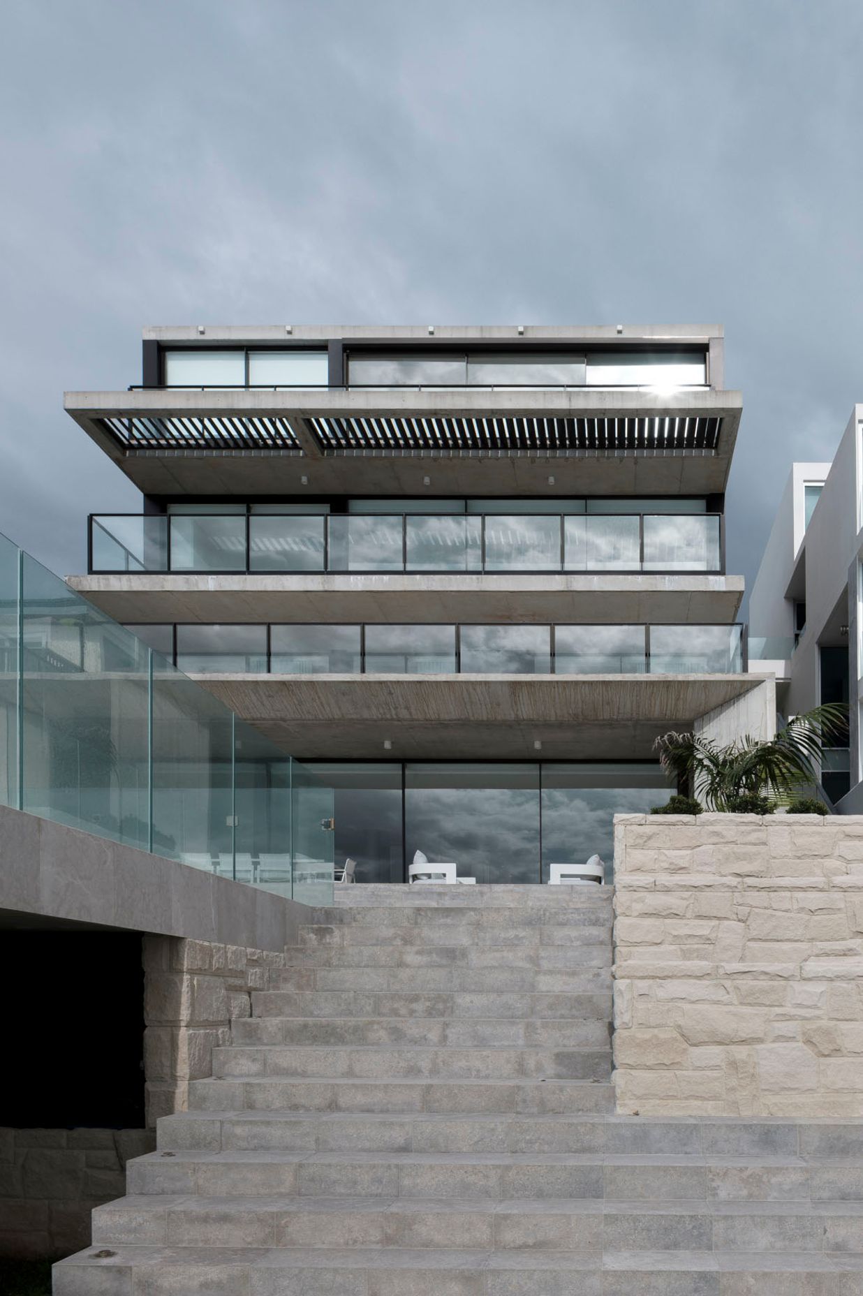 Seaside Parade by MHNDU | ArchiPro AU