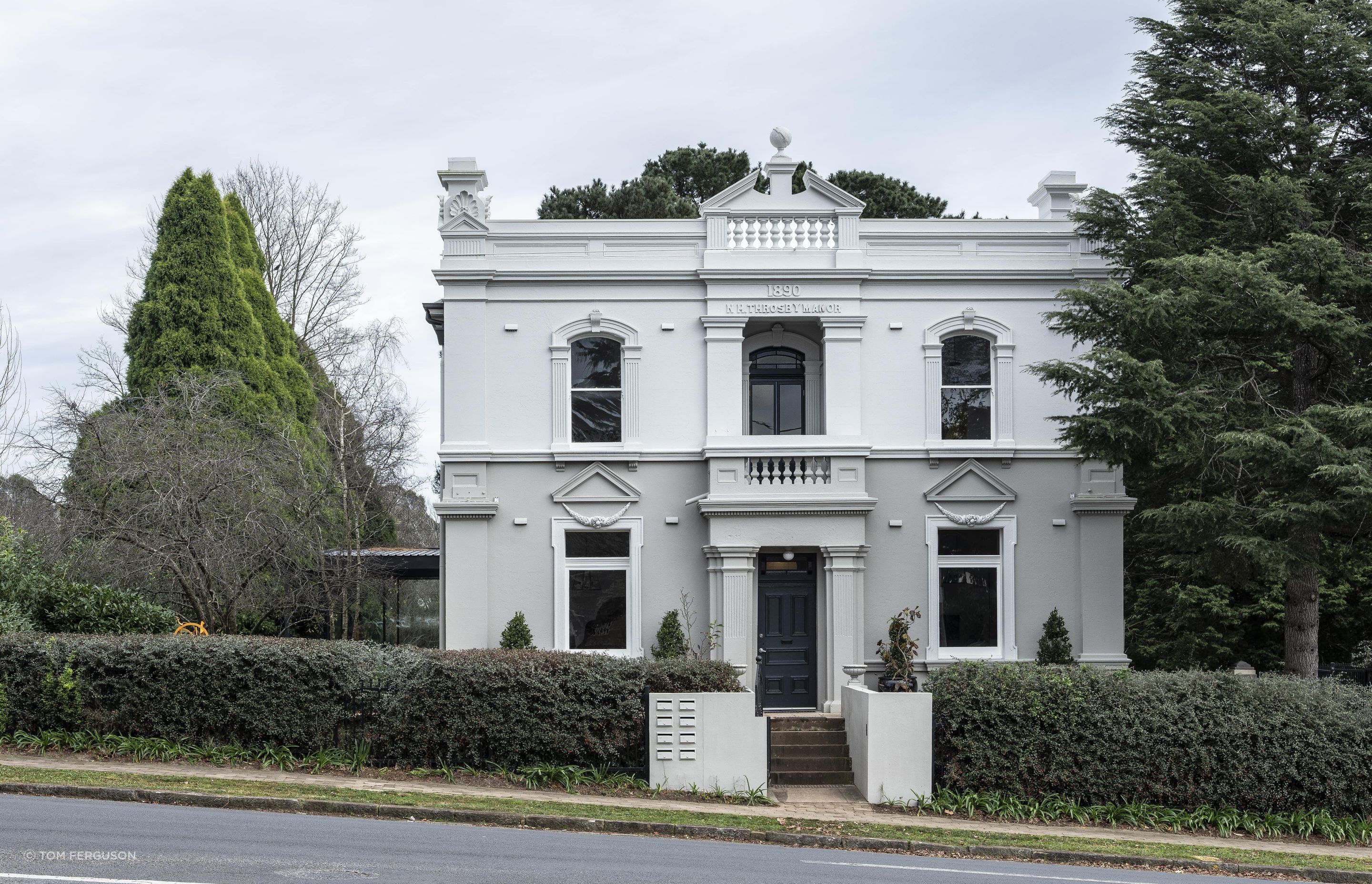 Moss Manor by Luke Moloney Architecture | ArchiPro AU
