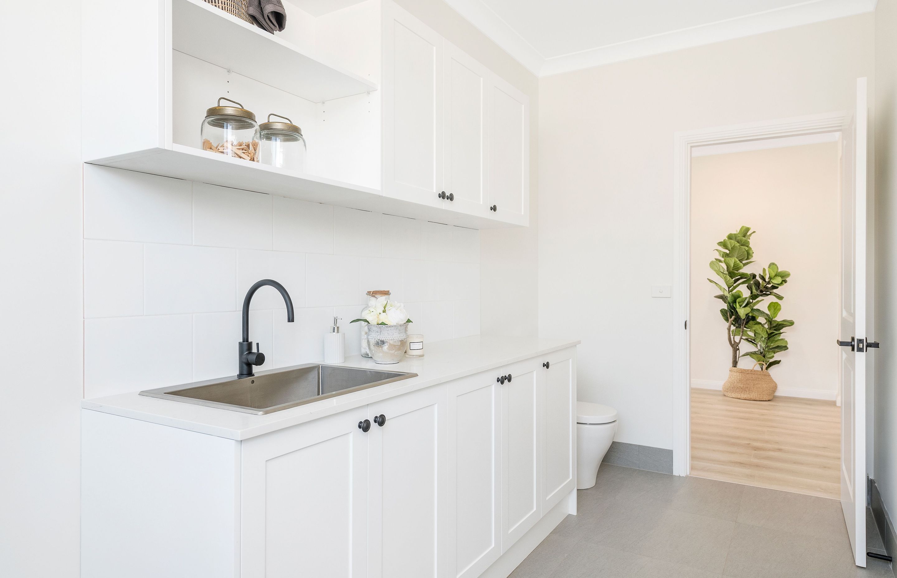 Silverdale Residence by Ultima Building Group | ArchiPro AU