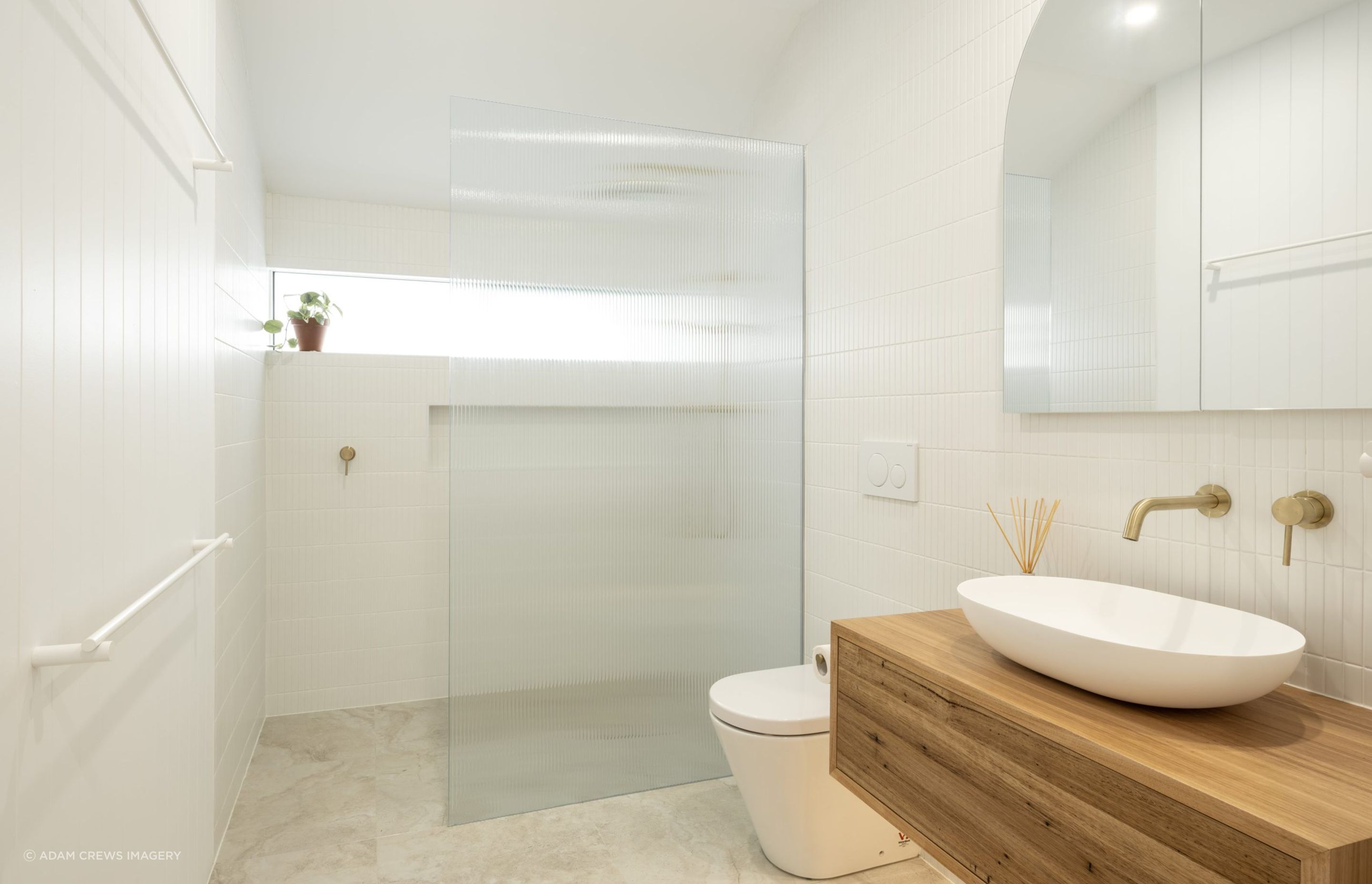 Modern Coastal Gymea Bay Home by Shire Building Design | ArchiPro AU