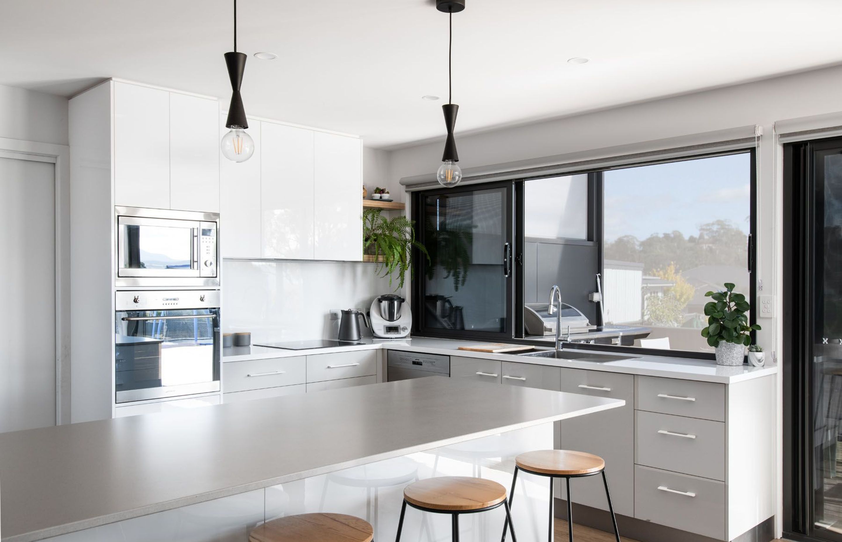 101 Southgate Drive by Honed Architecture + Design | ArchiPro AU