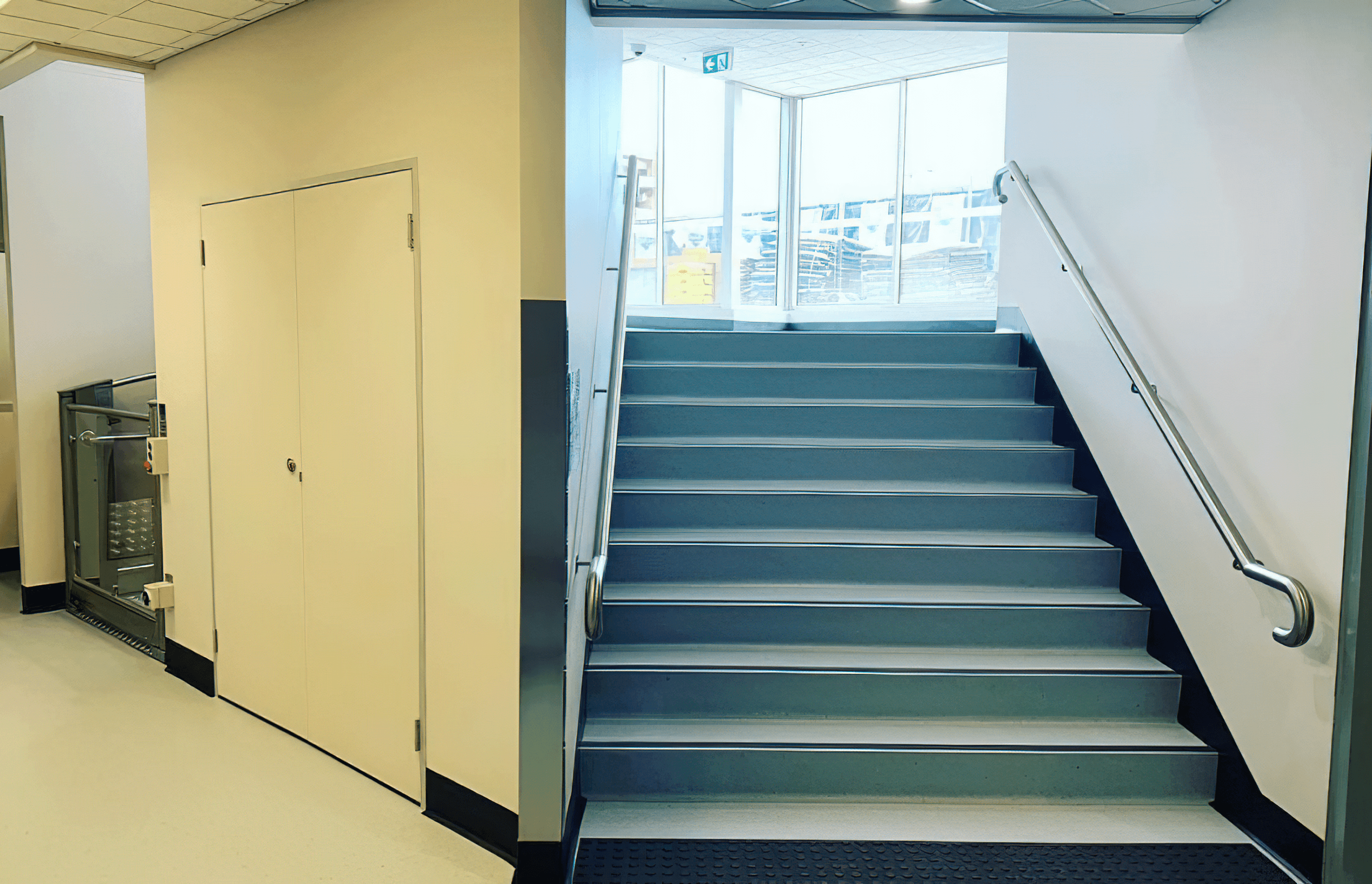 Royal Dental Hospital - Entry Foyer And Link Corridor by Technik ...