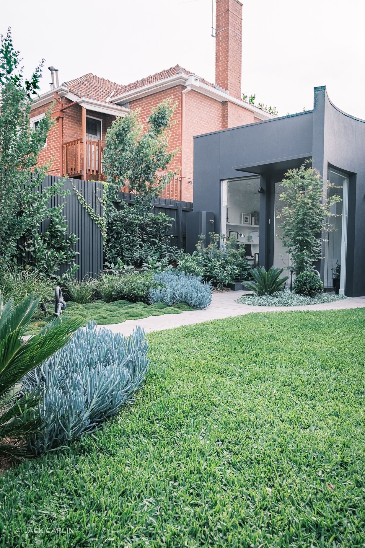 Prahran by Andrew Plant Landscapes | ArchiPro AU