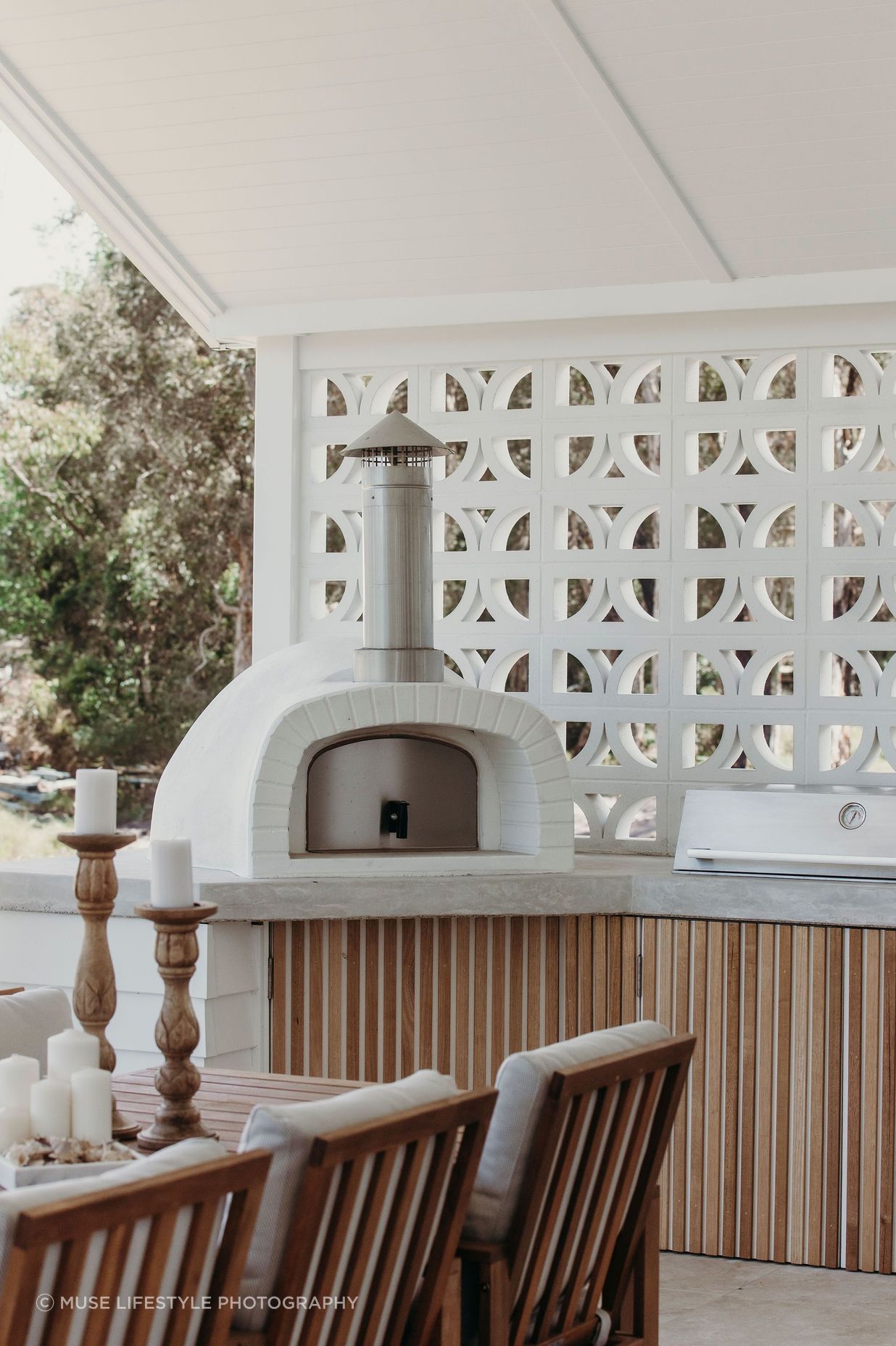 Modern Coastal Barn by Bakker Design | ArchiPro AU