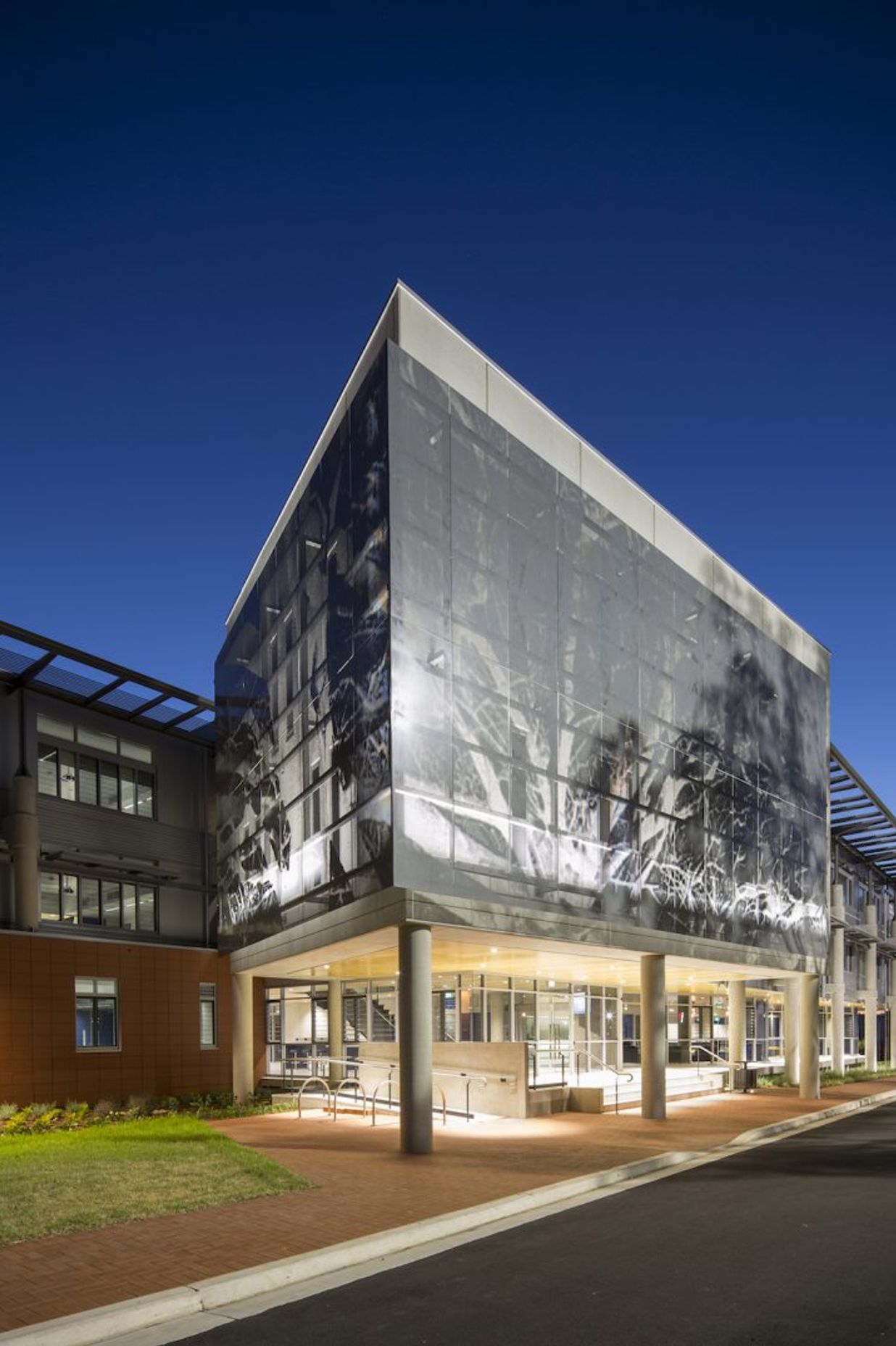 WSU Bankstown College by BKA Architecture | ArchiPro AU
