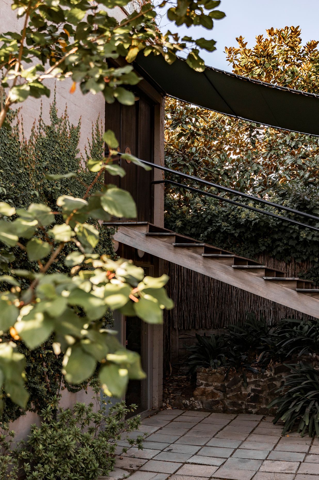 Robin Boyd 'Walsh Street House' by Courtney King | ArchiPro AU
