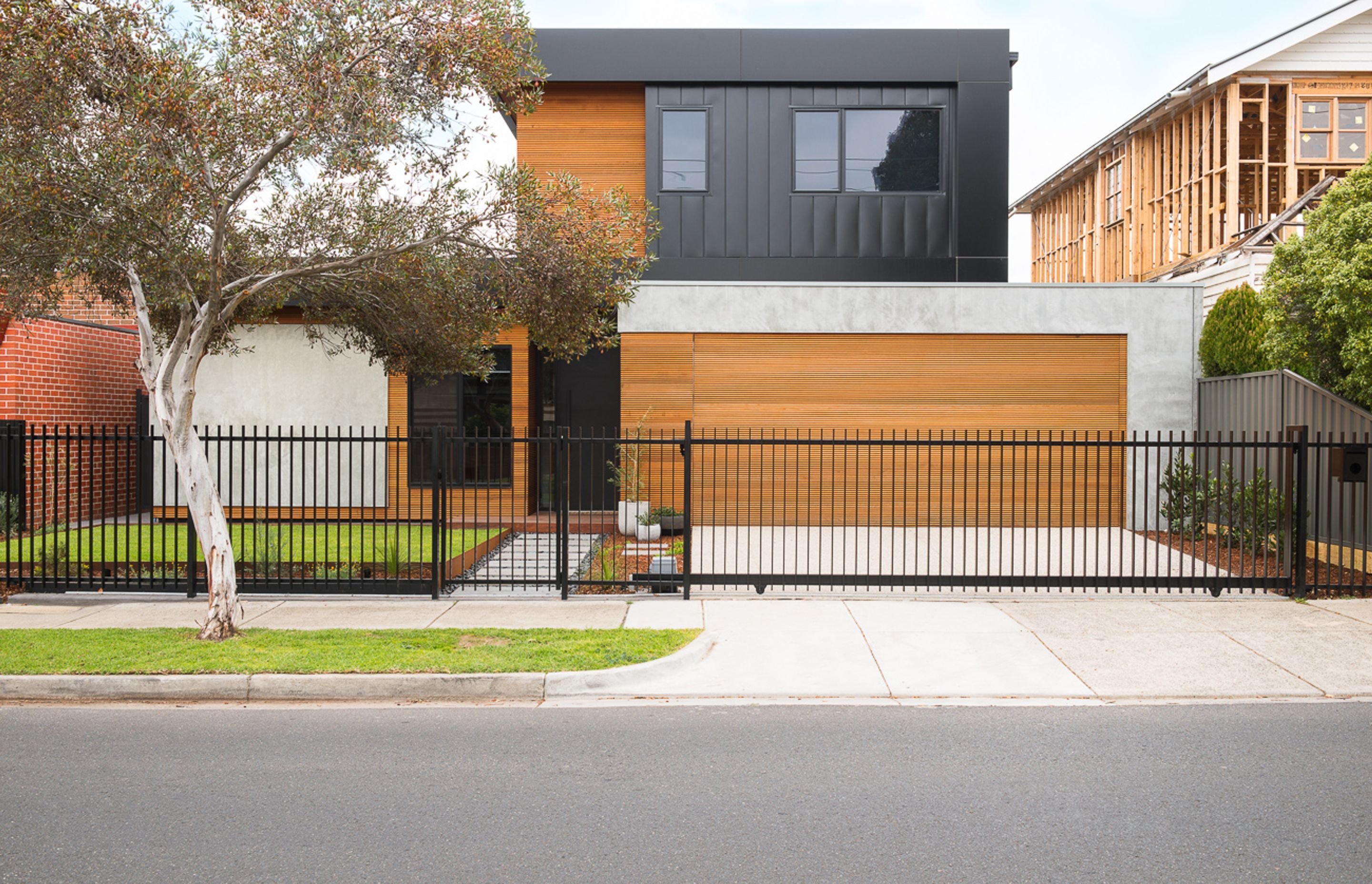 Courtyard House by Mesh Design Projects | ArchiPro AU