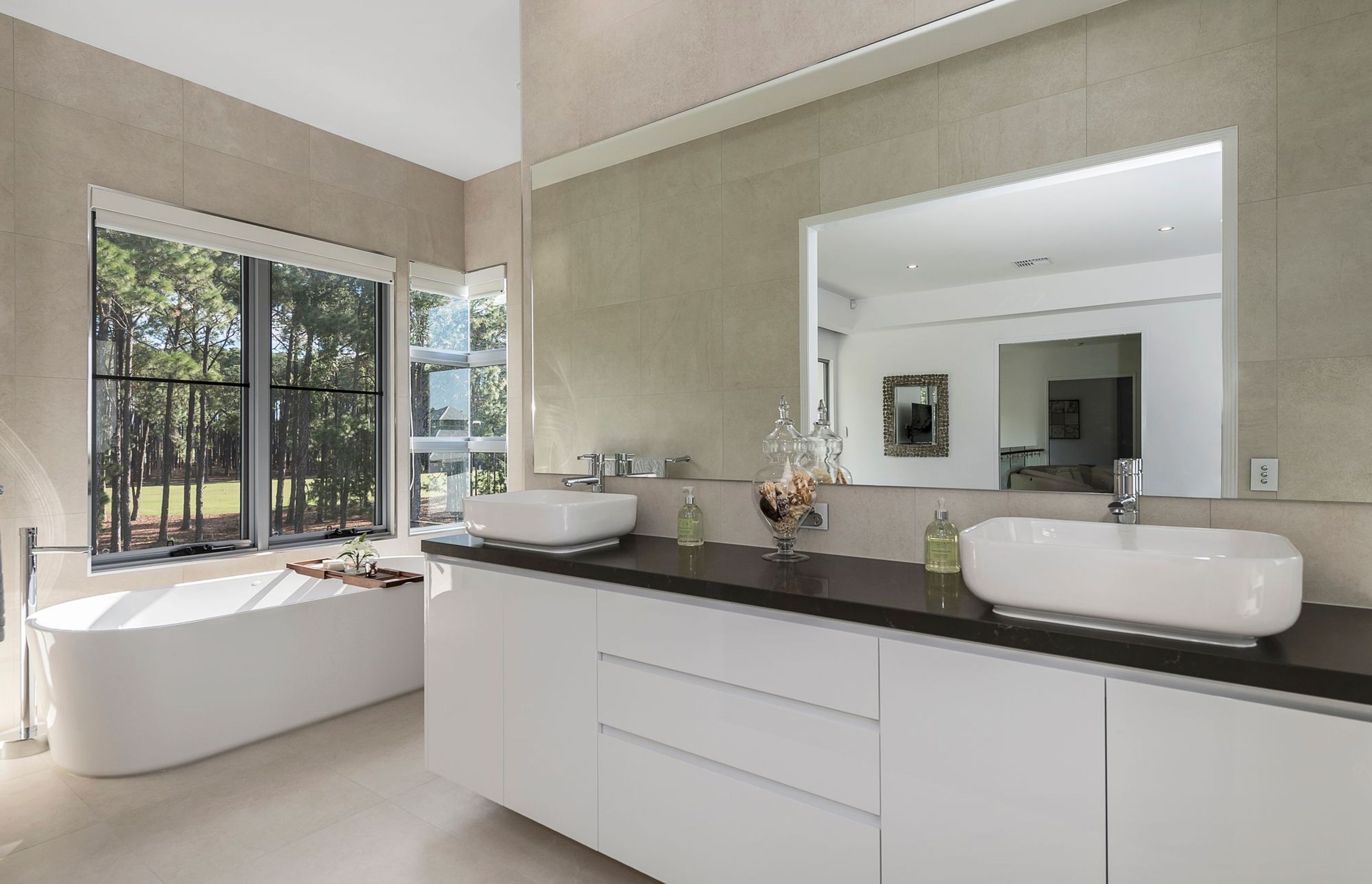 Sanctuary Cove by Mi Design Studio | ArchiPro AU