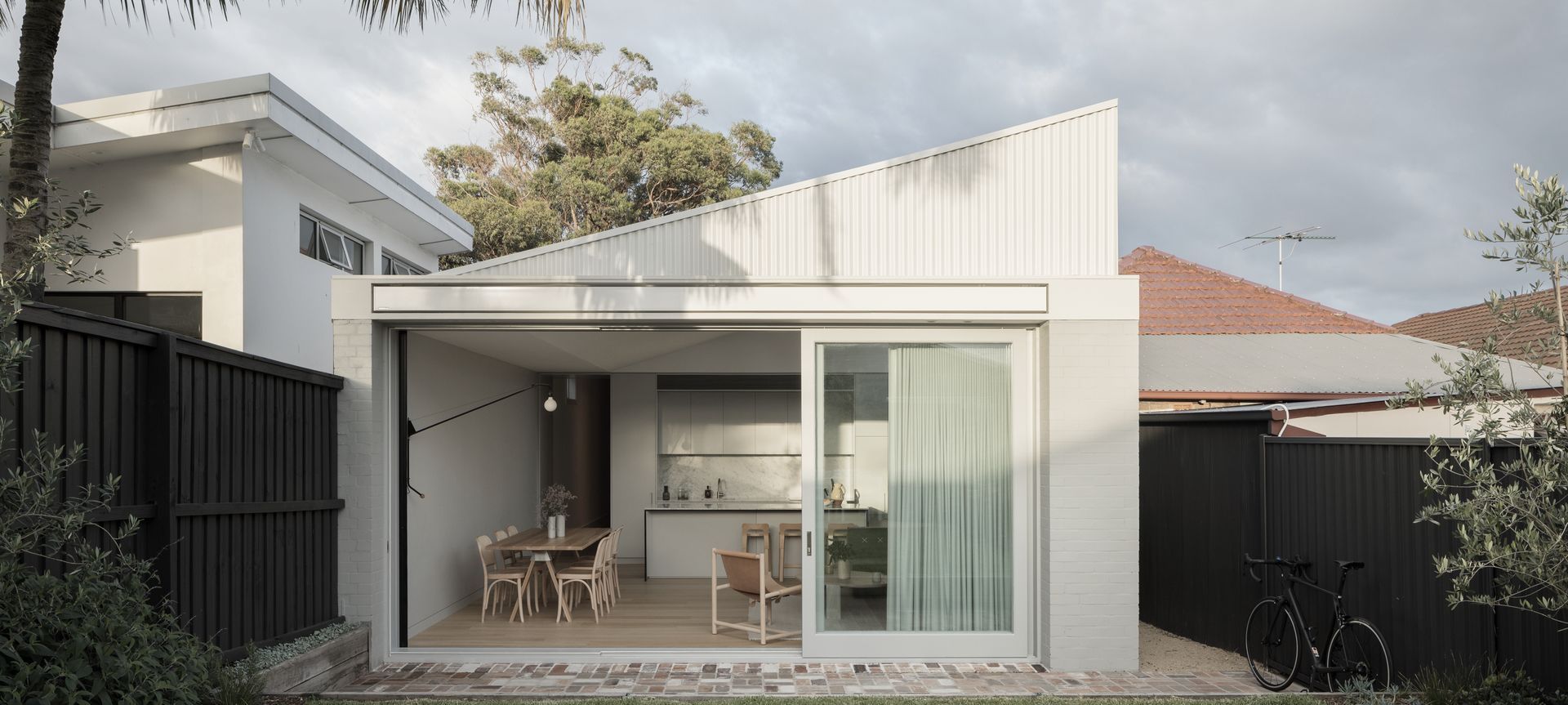 Hat House by Brad Swartz Architects | ArchiPro AU