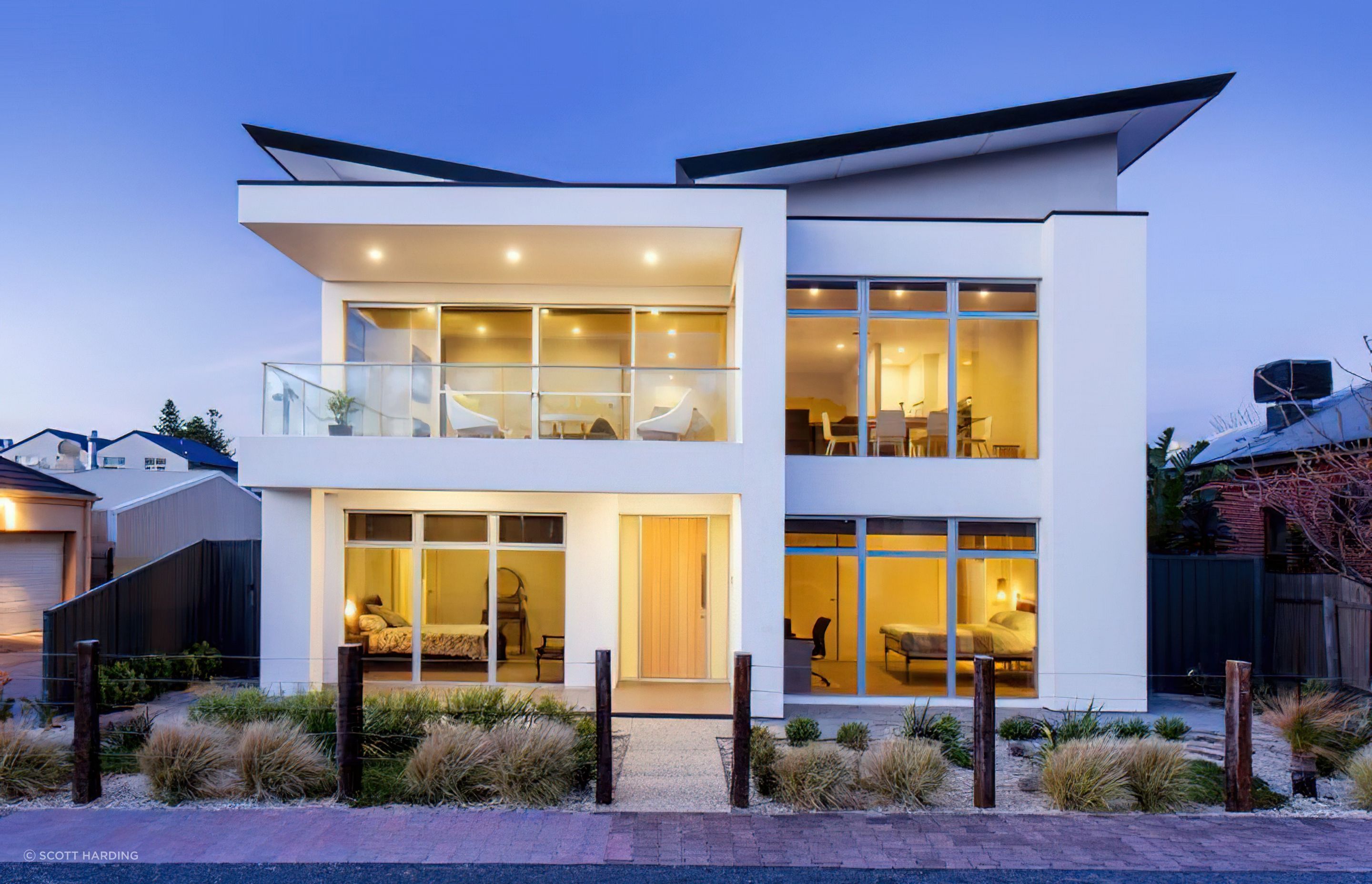 Brighton Esplanade by Designtech Studio | ArchiPro AU