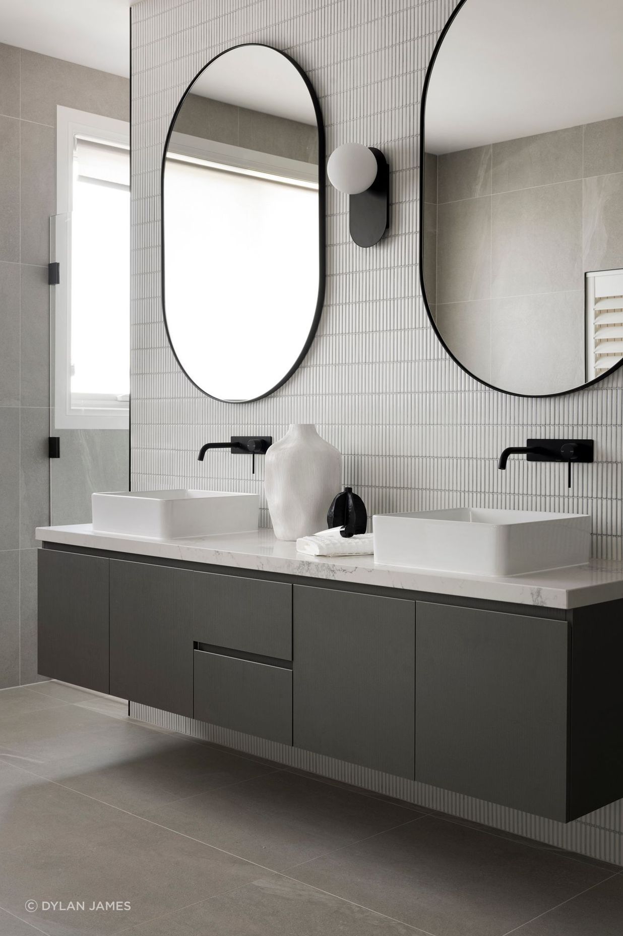 Spatial Landscape - Glen Waverley by Glenvill Homes | ArchiPro AU