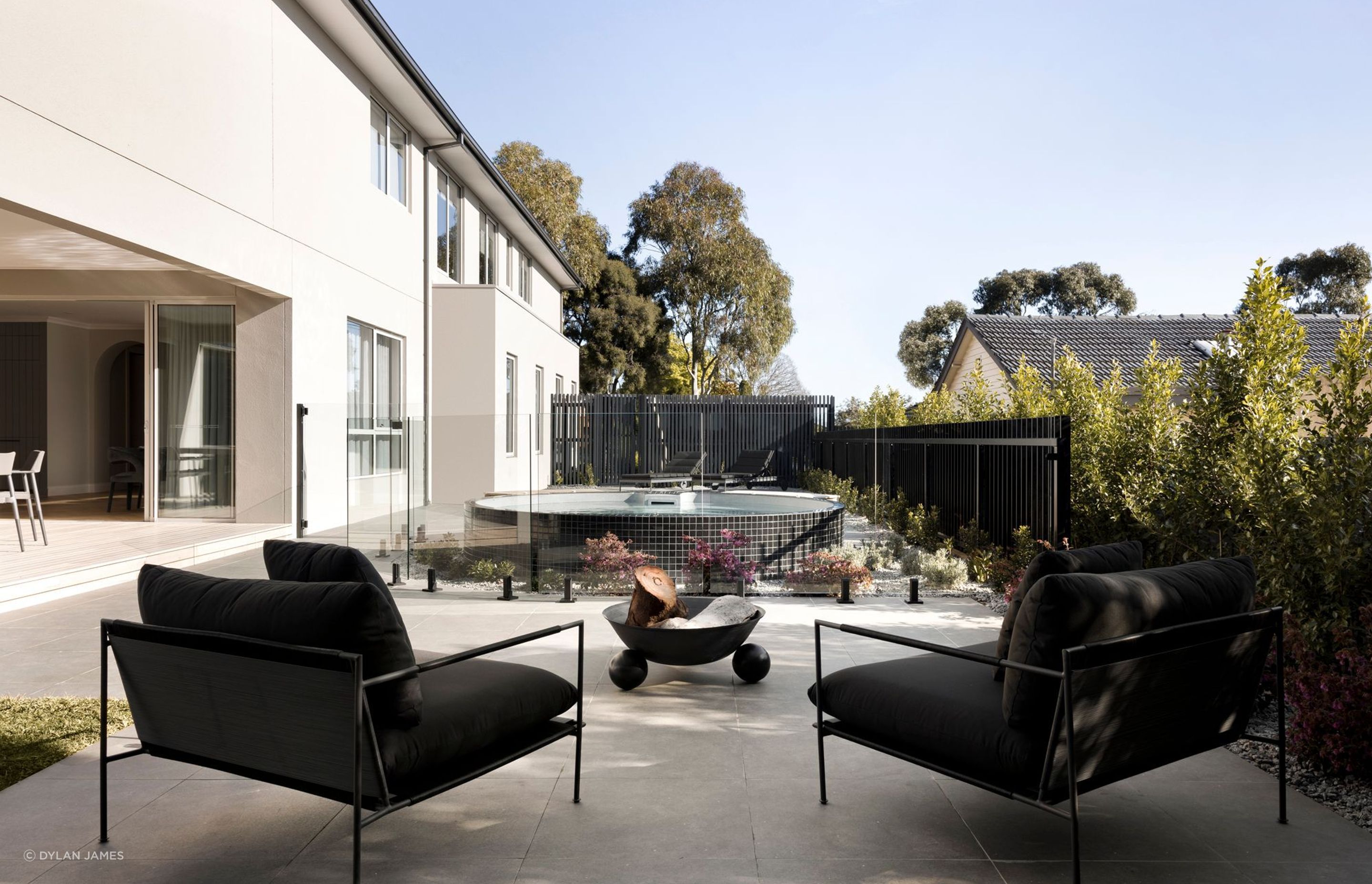Spatial Landscape - Glen Waverley by Glenvill Homes | ArchiPro AU